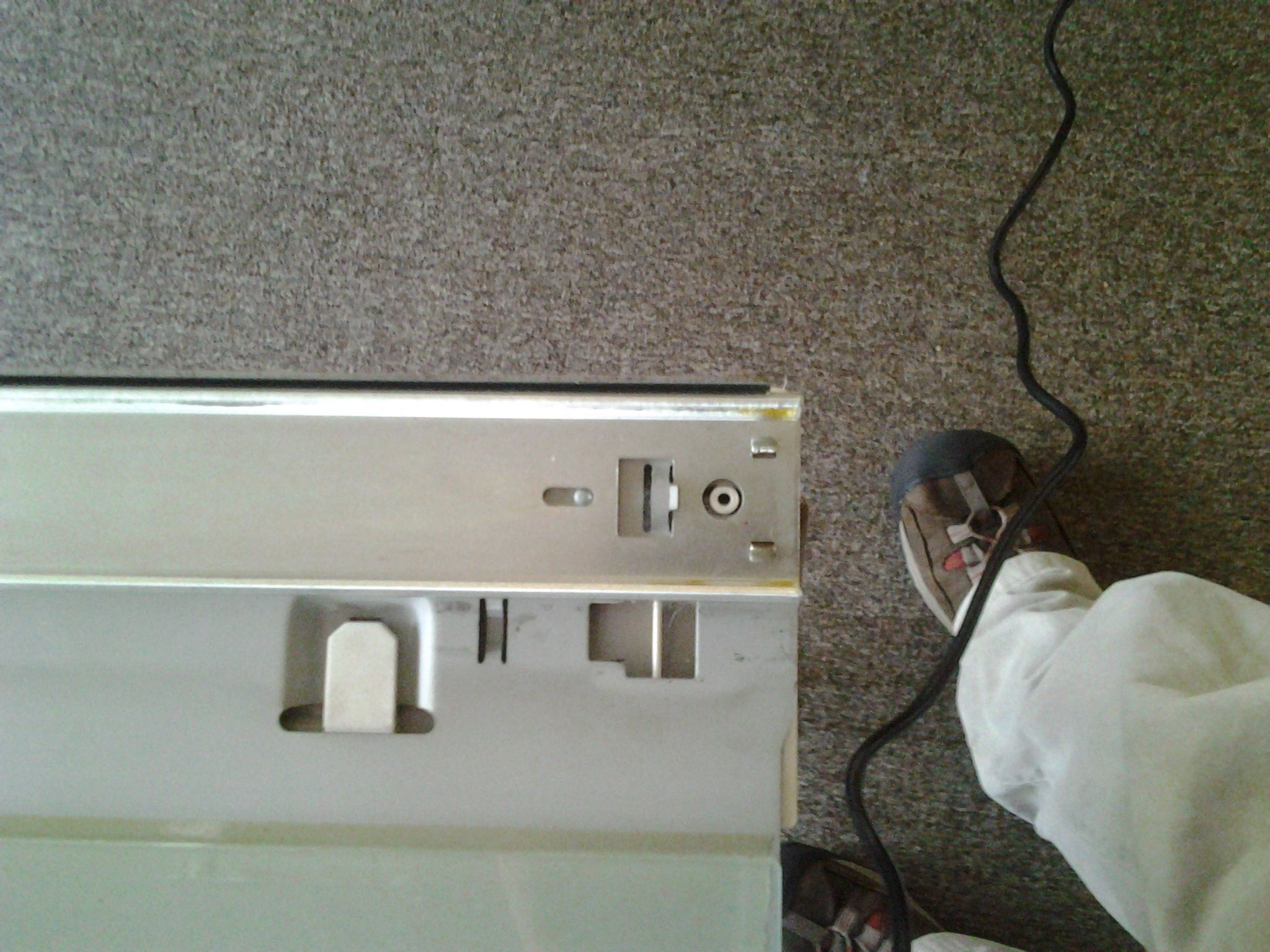 LED Backlit Glass Whiteboard : 4 Steps - Instructables