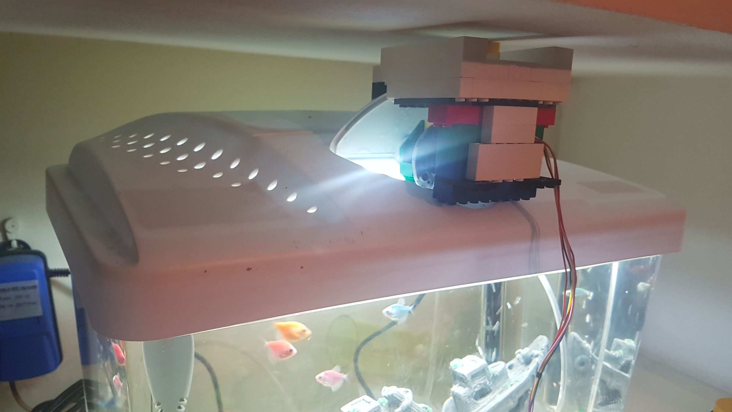 Fish Feeder for 3 Days With LEGO, Arduino and a 28BYJ-48 Stepper Motor ...