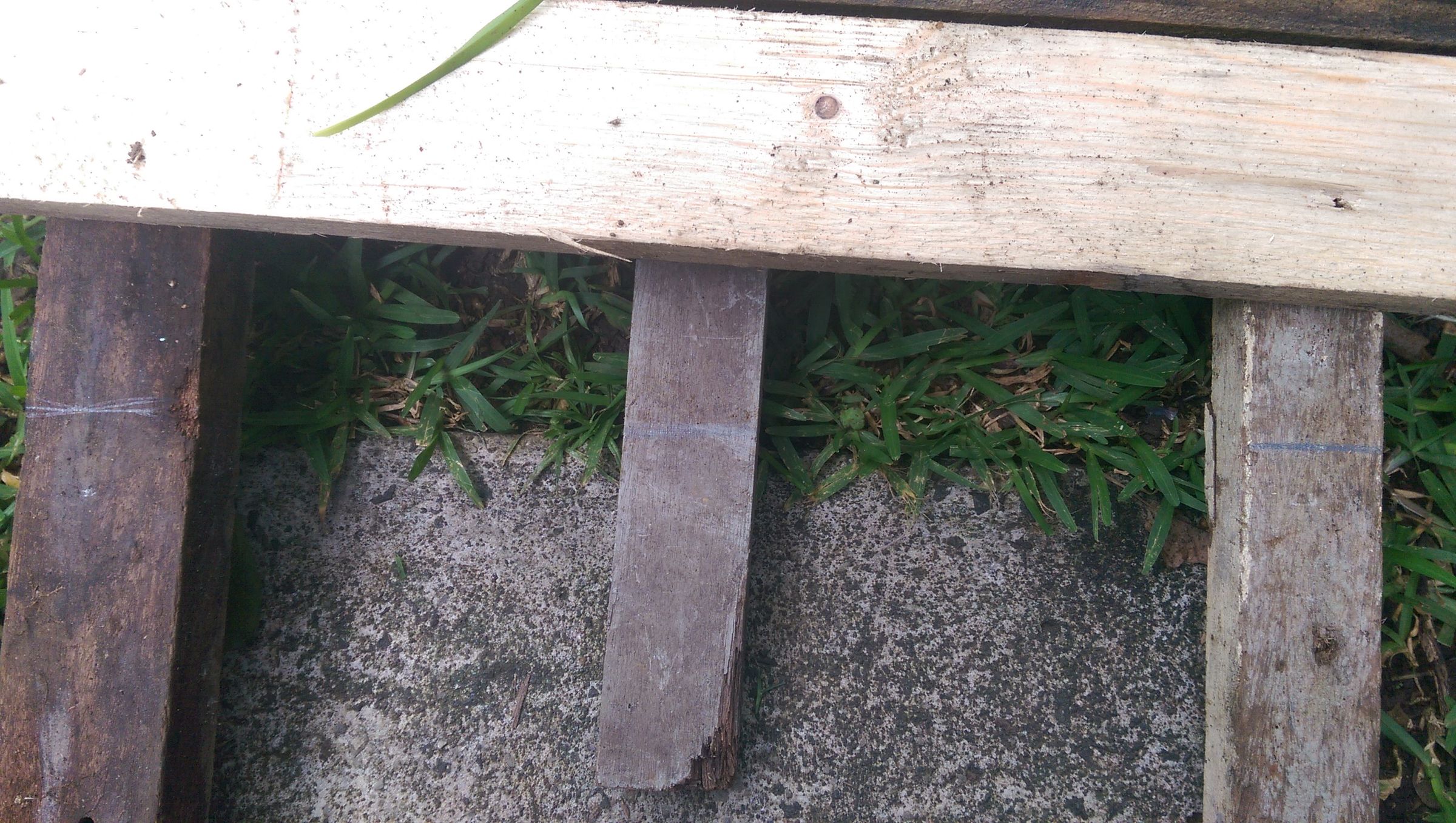 Ramp/Platform to Roll Wheel Barrow : 4 Steps - Instructables