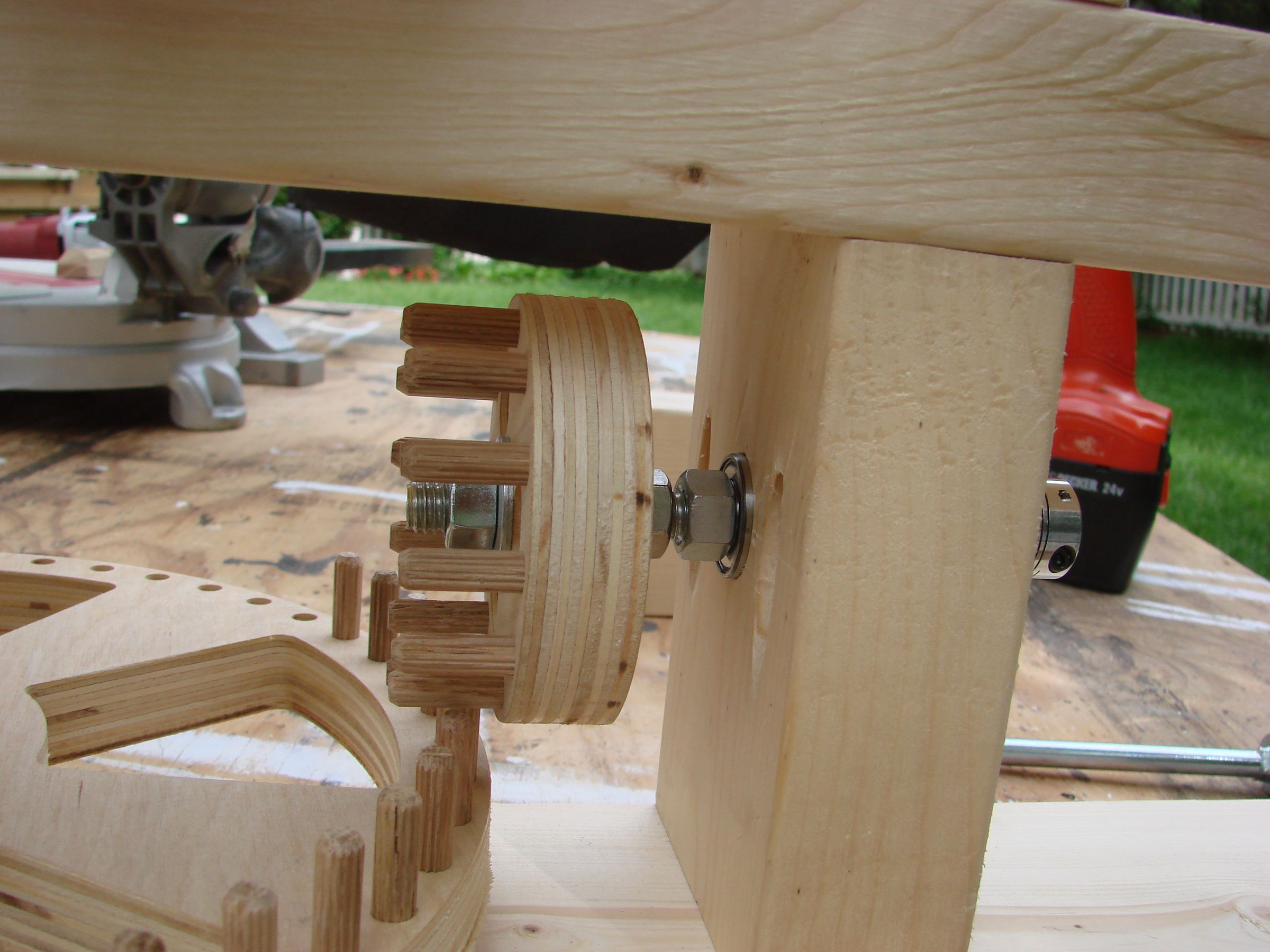 Internet Enabled Solar Tracker : 15 Steps (with Pictures) - Instructables