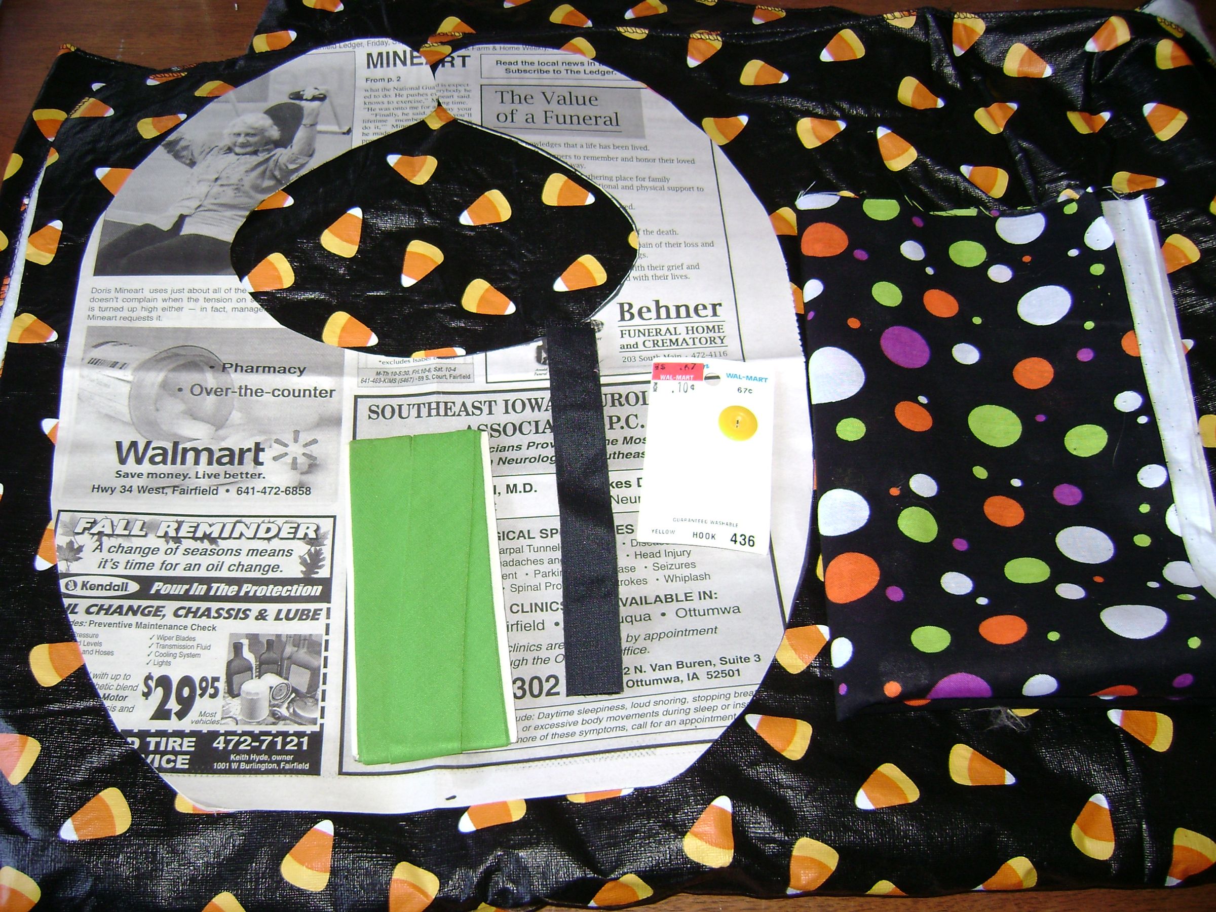 Re-Purposed Reversible Baby Bib : 7 Steps - Instructables