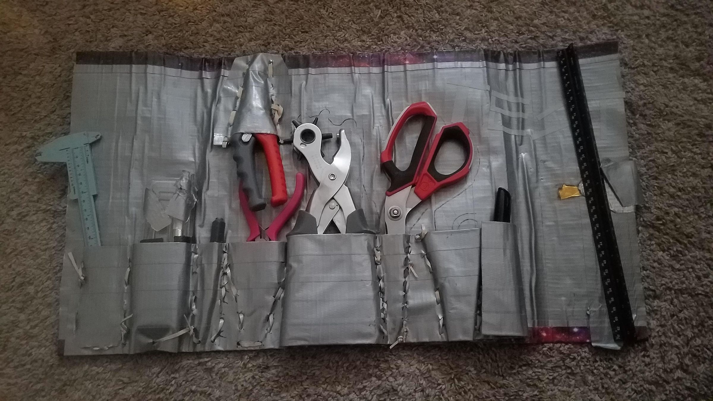 Duct Tape Tool Roll : 6 Steps (with Pictures) - Instructables