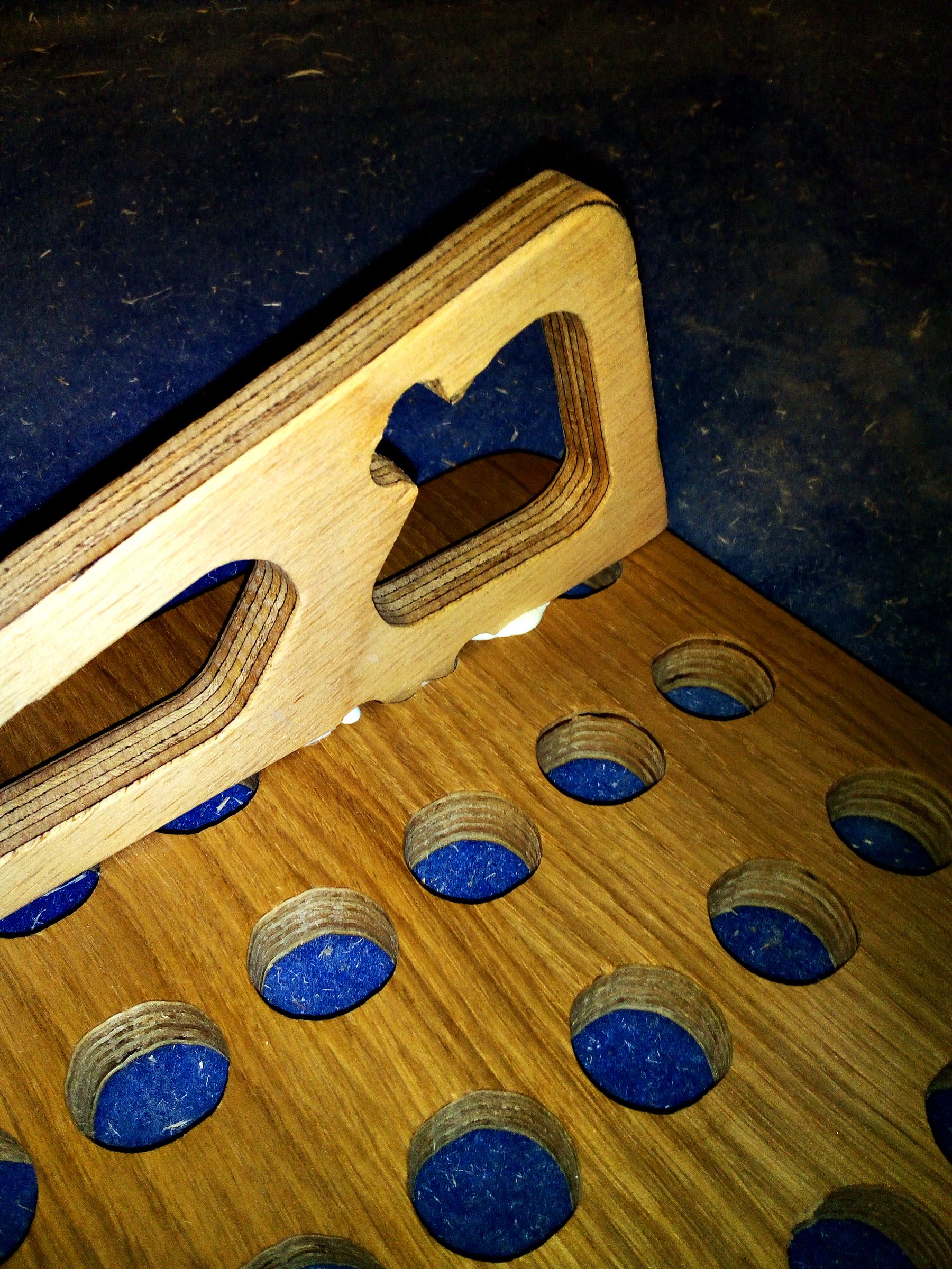 Plywood Laptop Stand : 4 Steps - Instructables