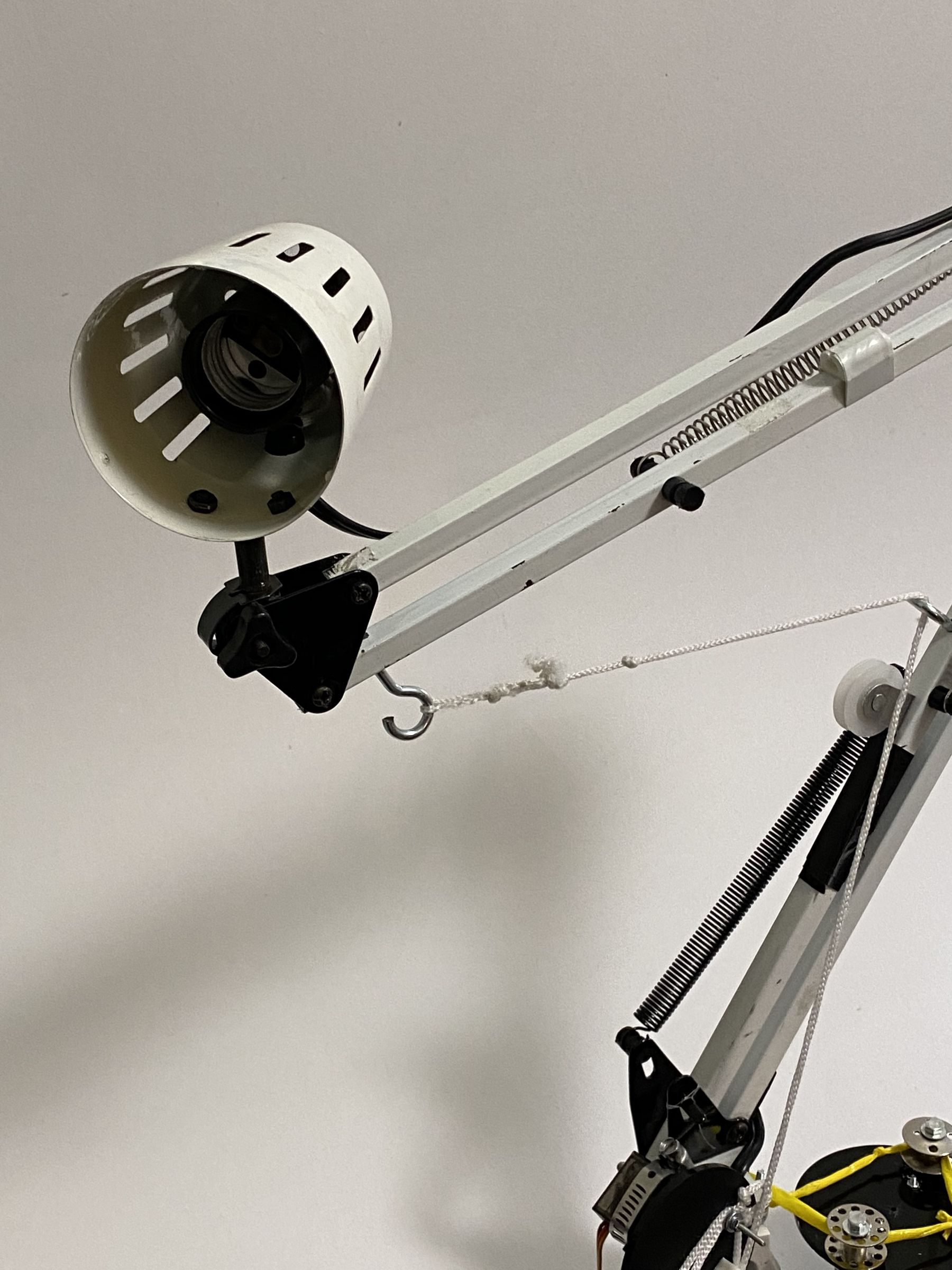 Pulley-Powered, Robotic Swing Arm Lamp : 6 Steps - Instructables