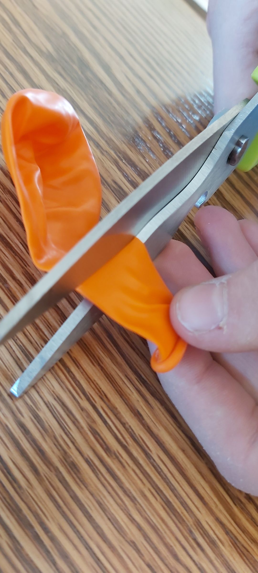 Simple Balloon Catapult : 5 Steps - Instructables