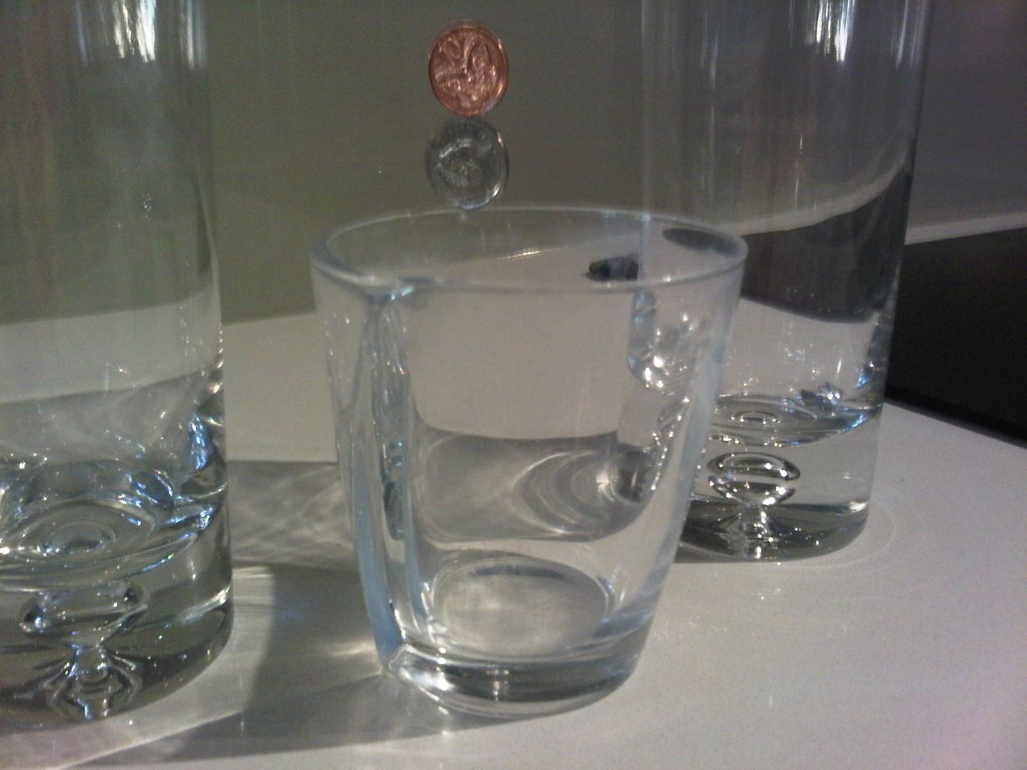 AMAZING GRAVITY-DEFYING COIN TRICK! : 4 Steps (with Pictures ...