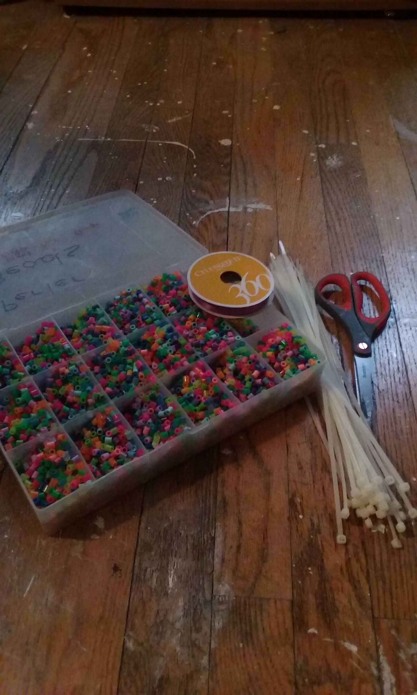 Perler Bead Zip Tie Necklace : 6 Steps (with Pictures) - Instructables