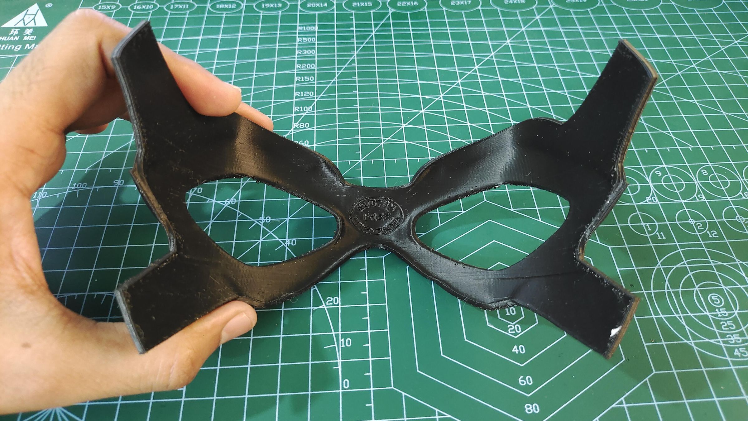Sci-Fi 3D Printed Mask With Transparent Display : 10 Steps (with ...
