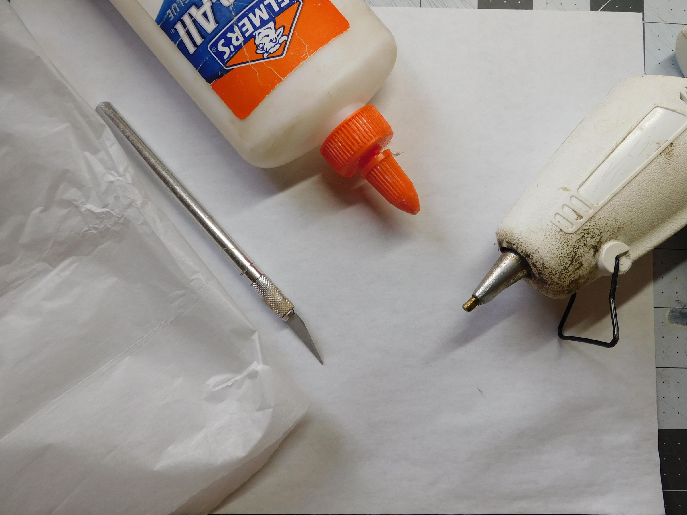 How to Make a Figurine for Your Paper Model Planes Using Hot-glue! : 9 ...