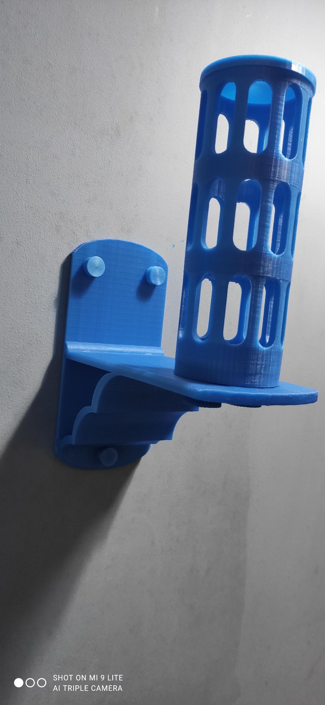 BIG PAPER ROLL SUPPORT/SOPORTE ROLLO DE PAPEL - Instructables