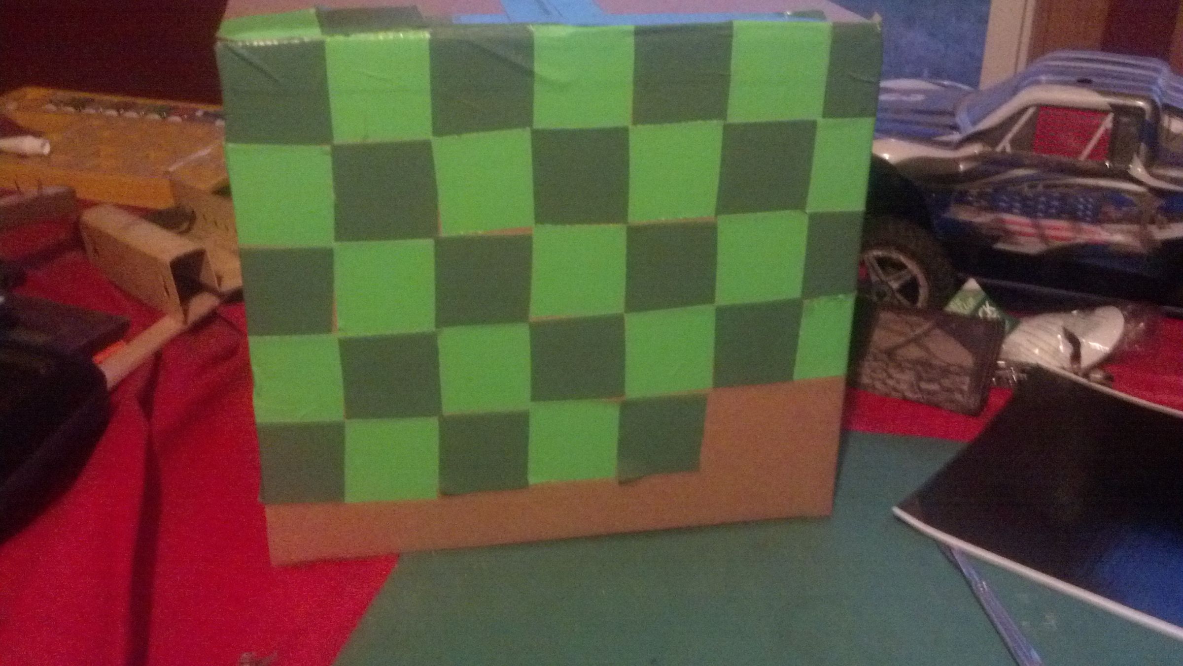 Duct Tape Minecraft Creeper : 7 Steps - Instructables