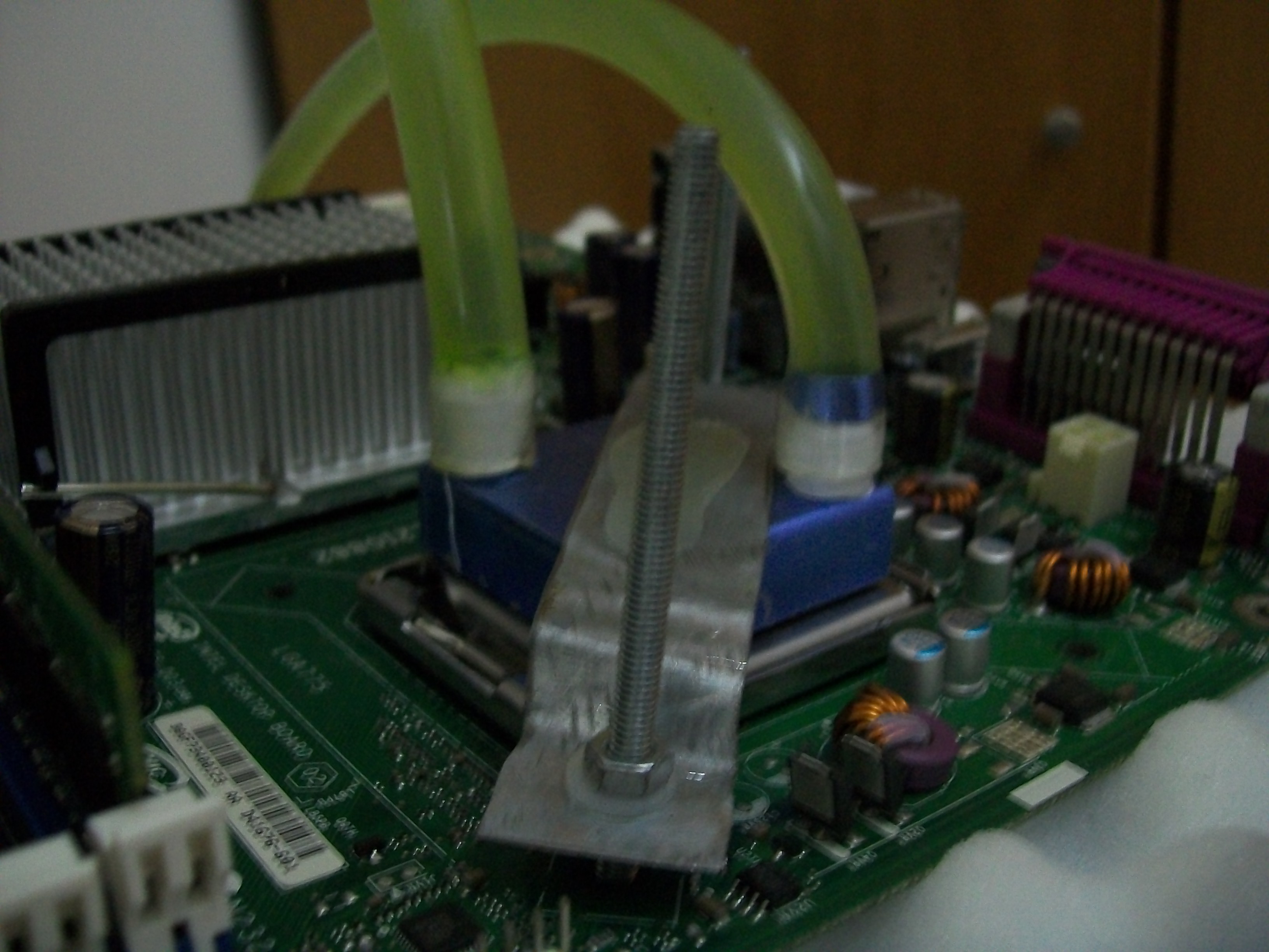 DIY Wall Mounted Water Cooled Computer : 5 Steps (with Pictures ...