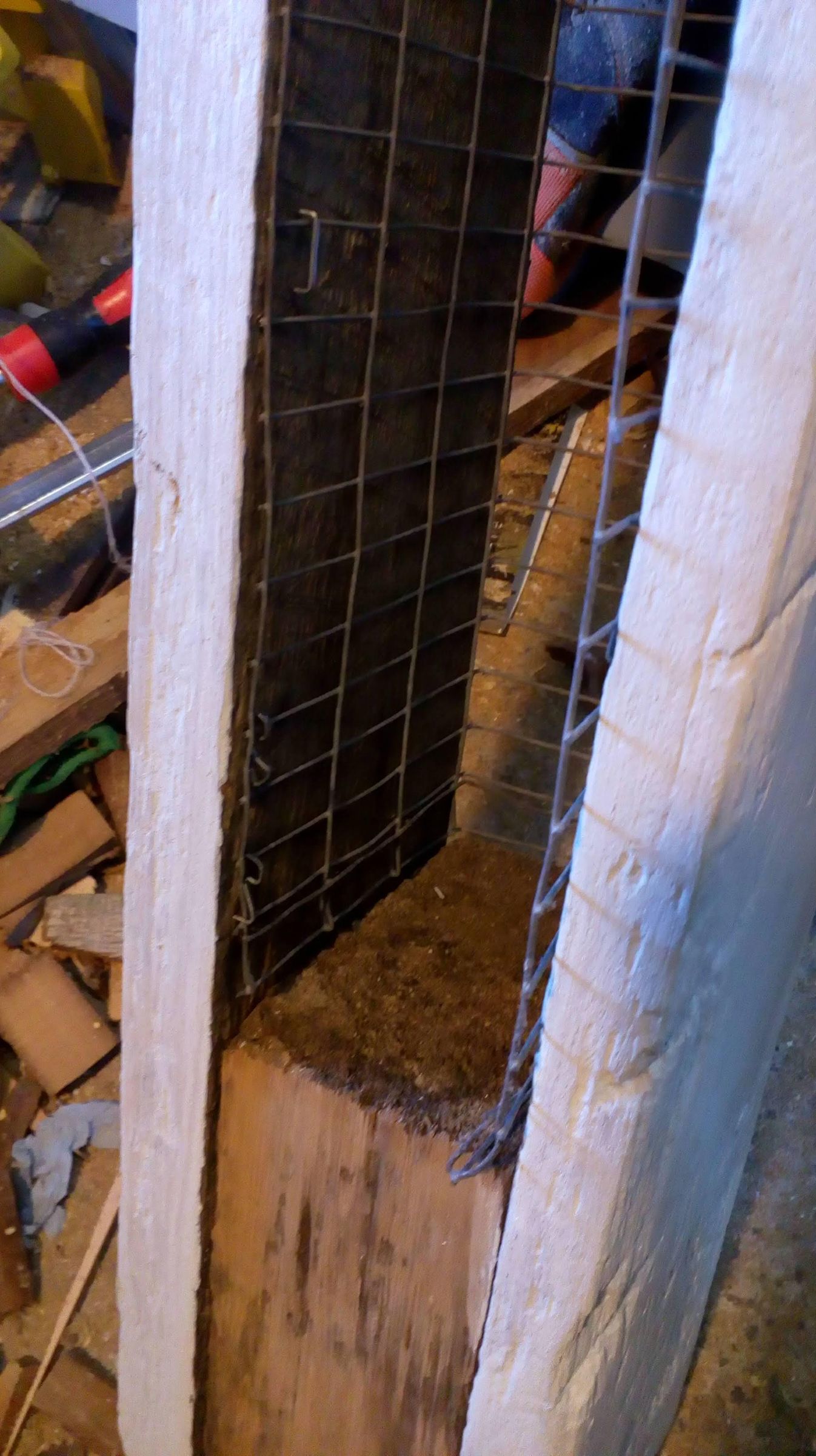 Bee & Bug Tower Hotel : 7 Steps (with Pictures) - Instructables