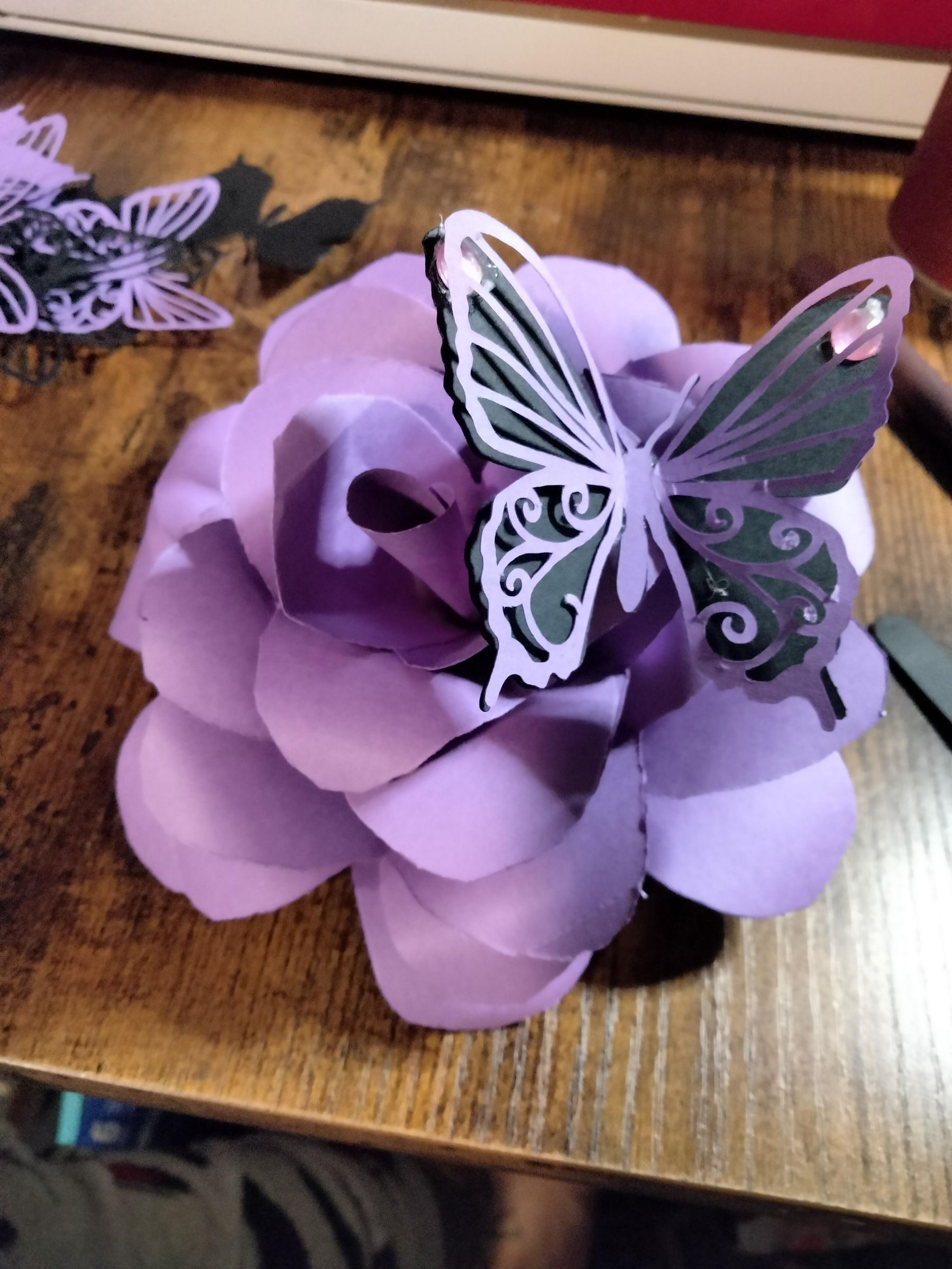 How to Make Real Looking Paper Roses : 7 Steps (with Pictures ...