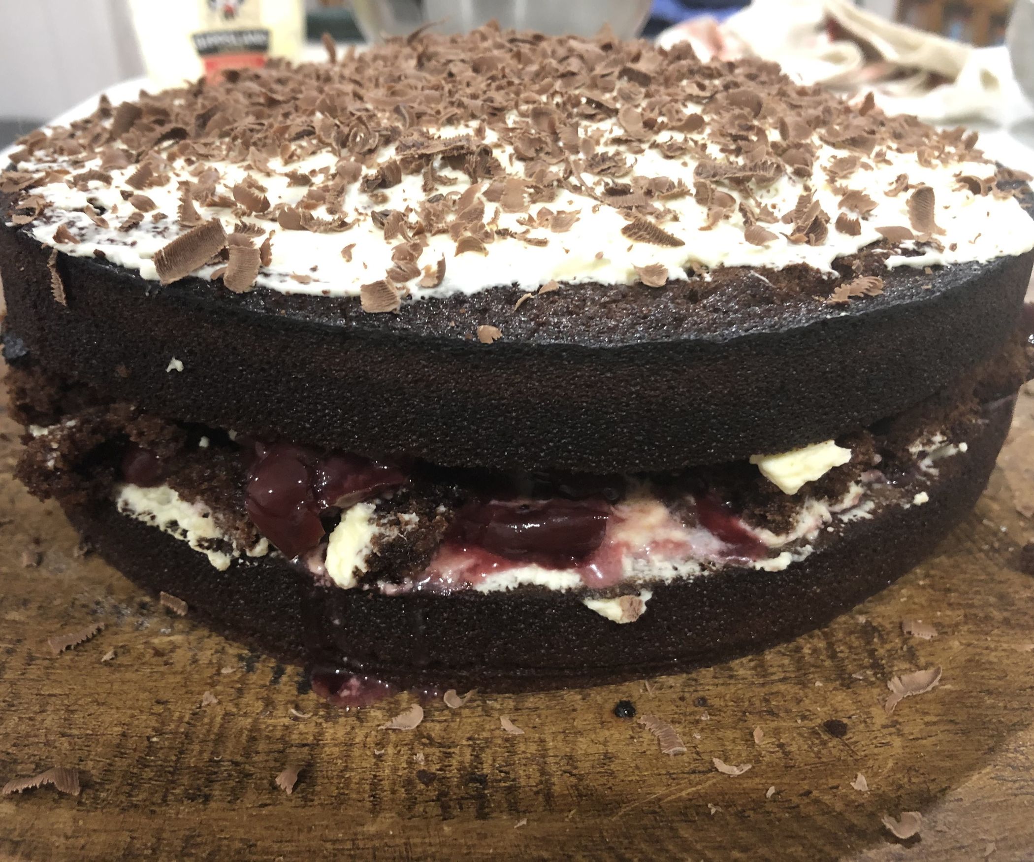 Black Forest Cake : 4 Steps - Instructables