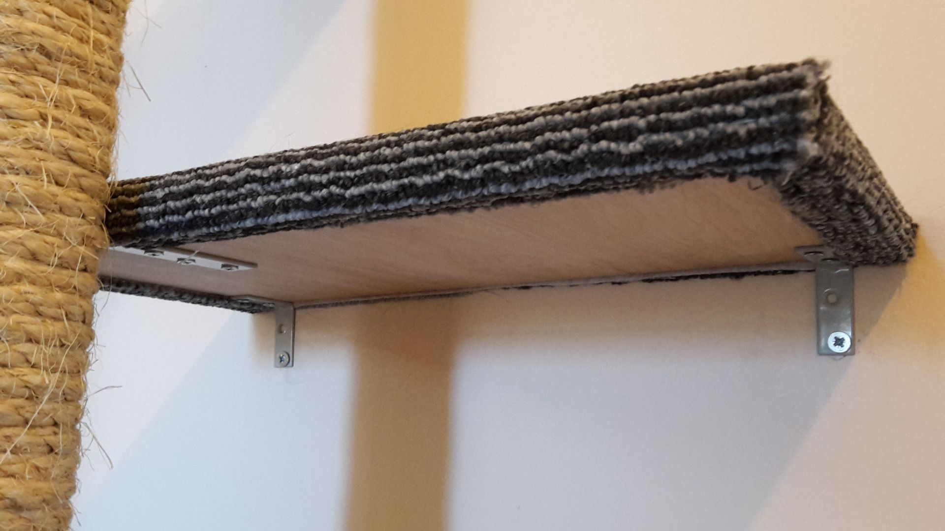 DIY Cat Tree. : 5 Steps (with Pictures) - Instructables