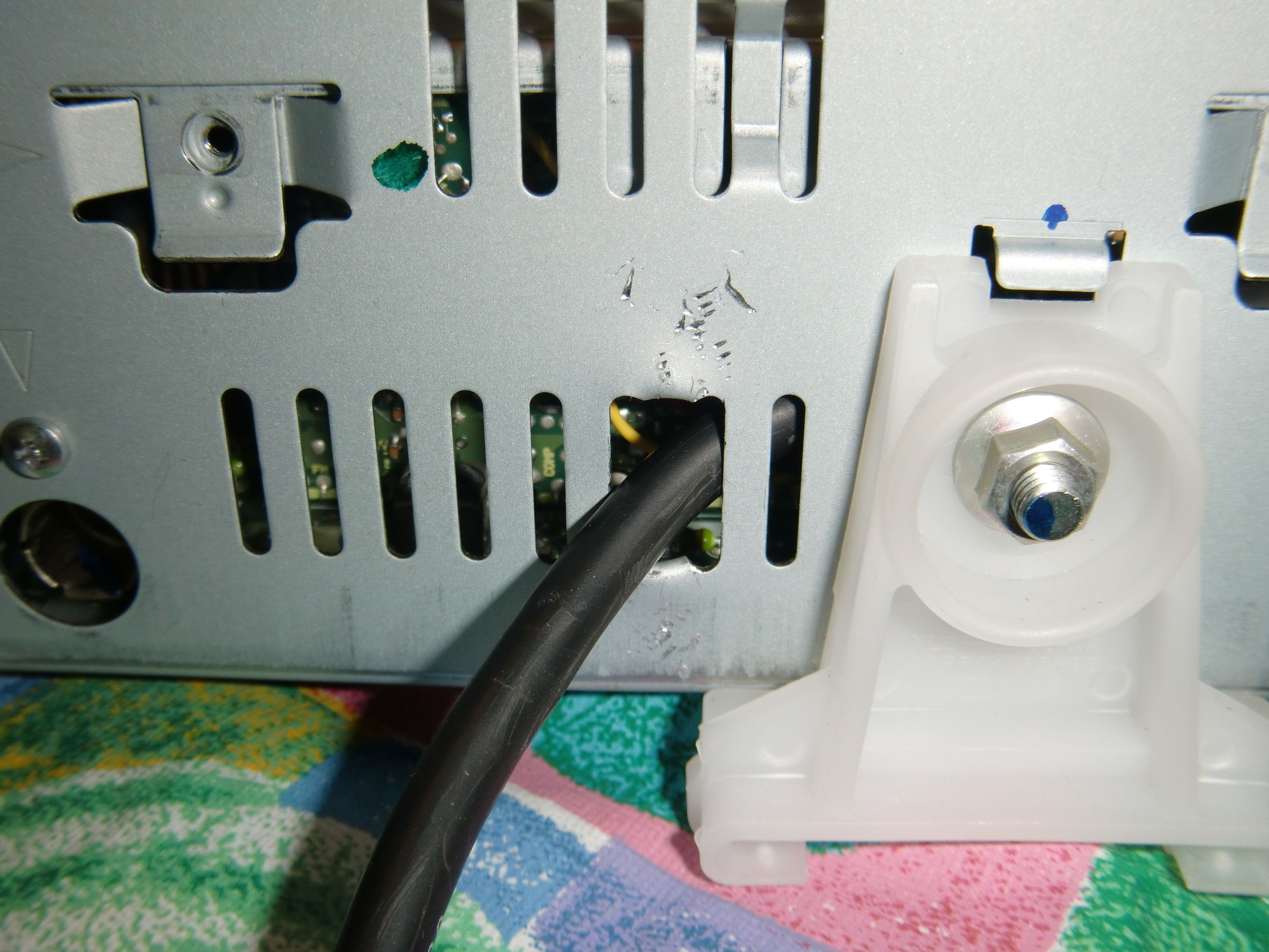 Adding an Auxilary Input Into a Ford Stereo - Instructables