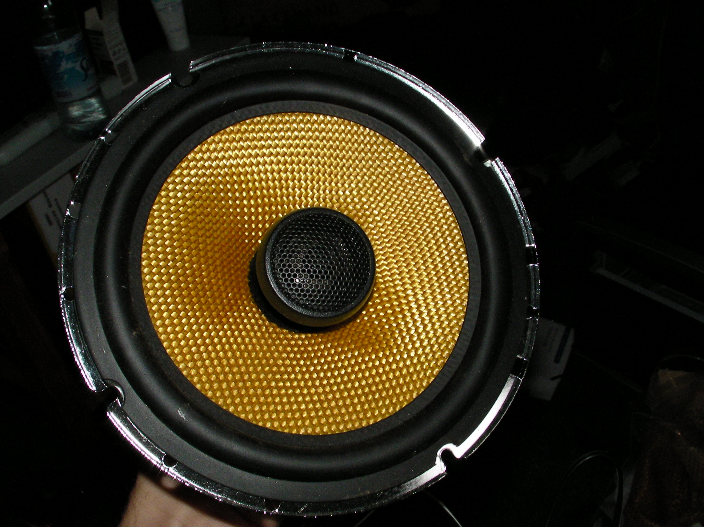 Turn a 1950s Wireless Into a Portable Ipod Speaker : 6 Steps (with Pictures) - Instructables