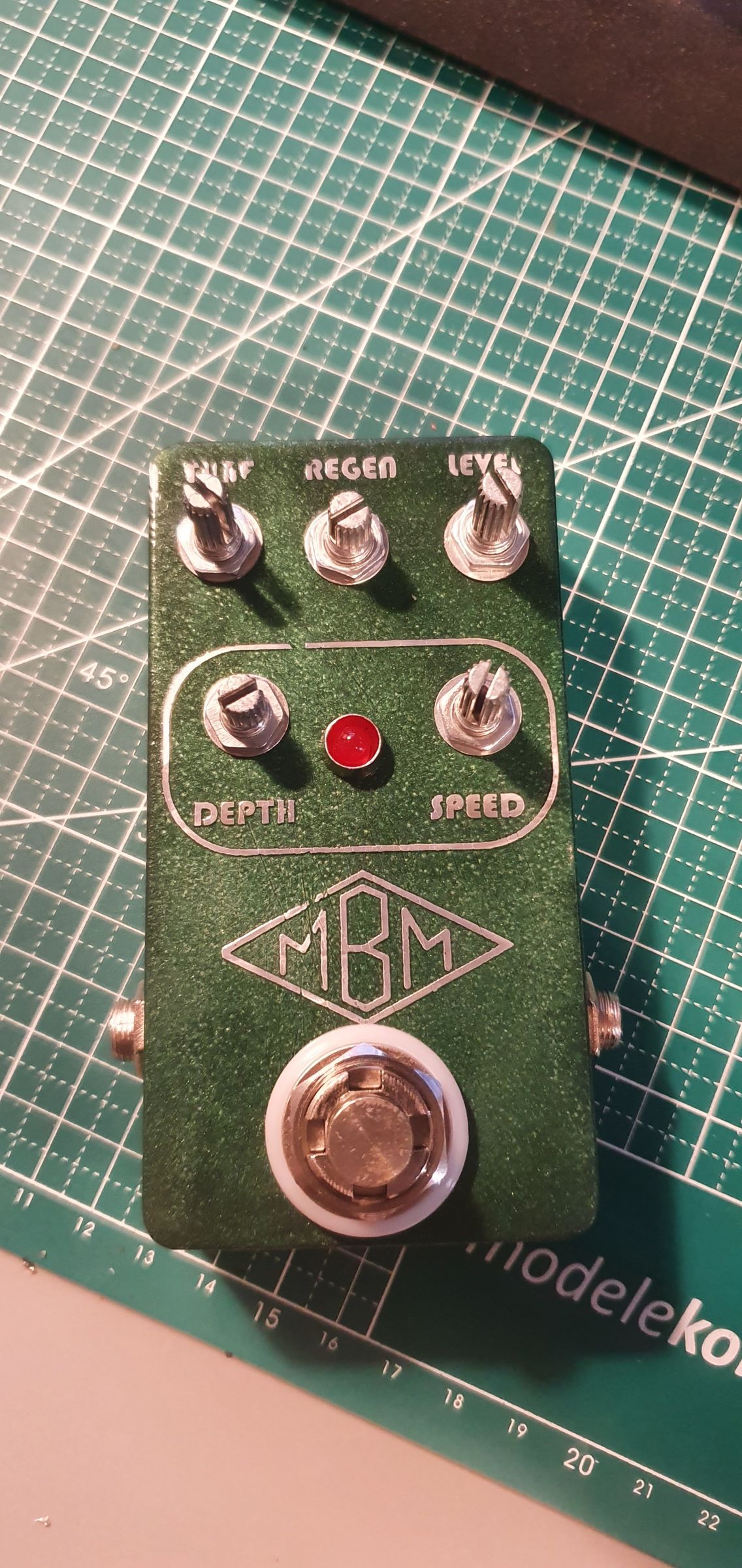 DIY Guitar Effect : 8 Steps - Instructables