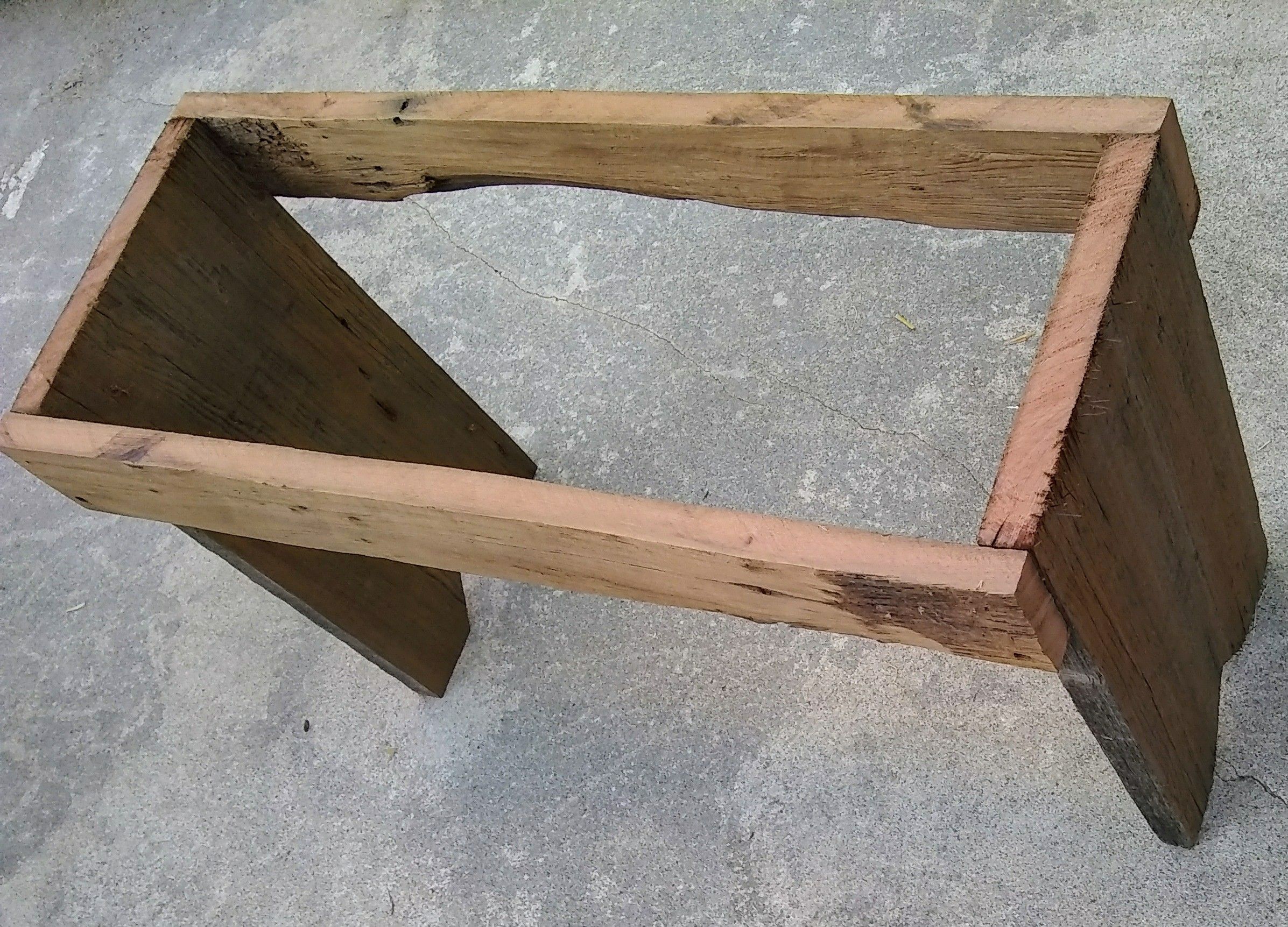 Simple Shaker-Style Bench - From Redwood Fencing : 6 Steps (with ...
