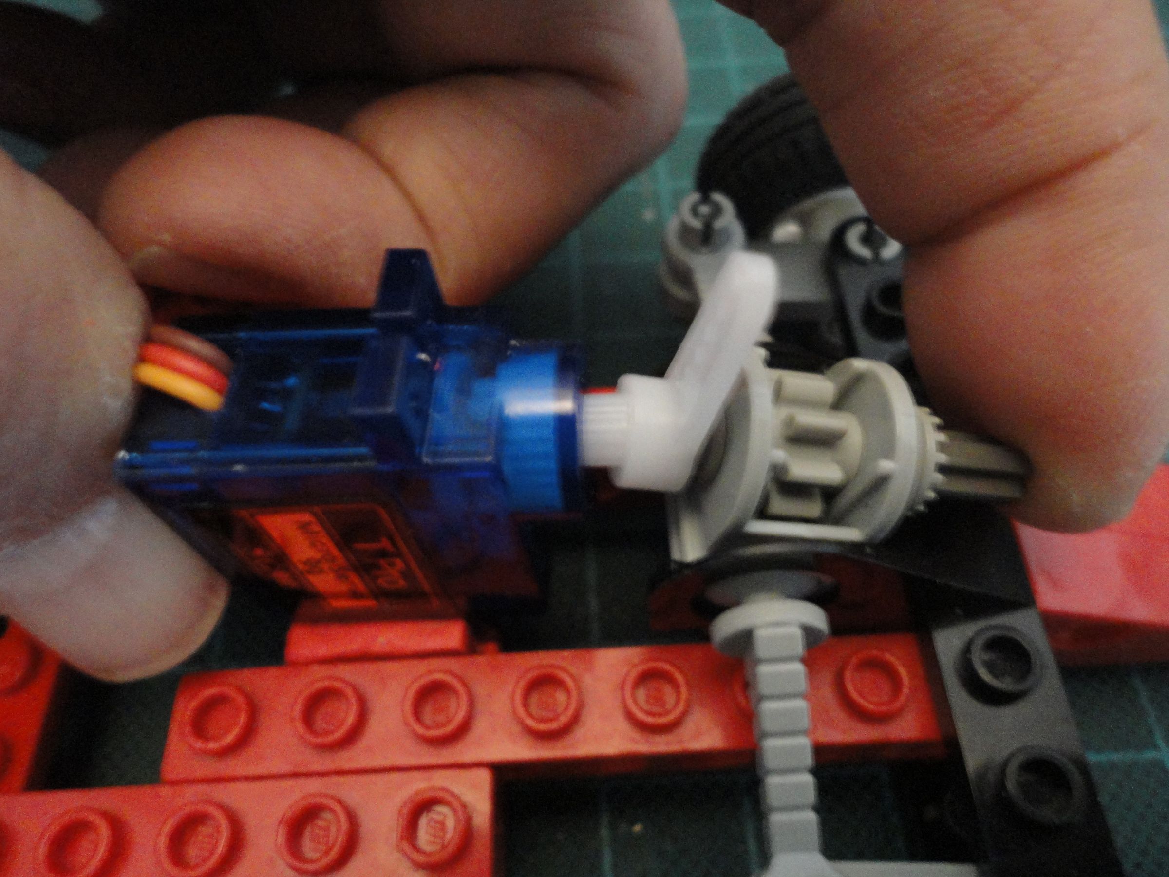 Wireless Lego Race Car : 13 Steps (with Pictures) - Instructables