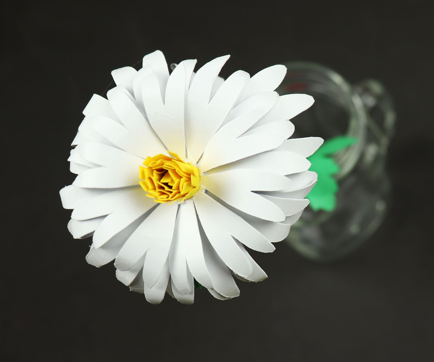 How to Make a Paper Daisy : 8 Steps - Instructables