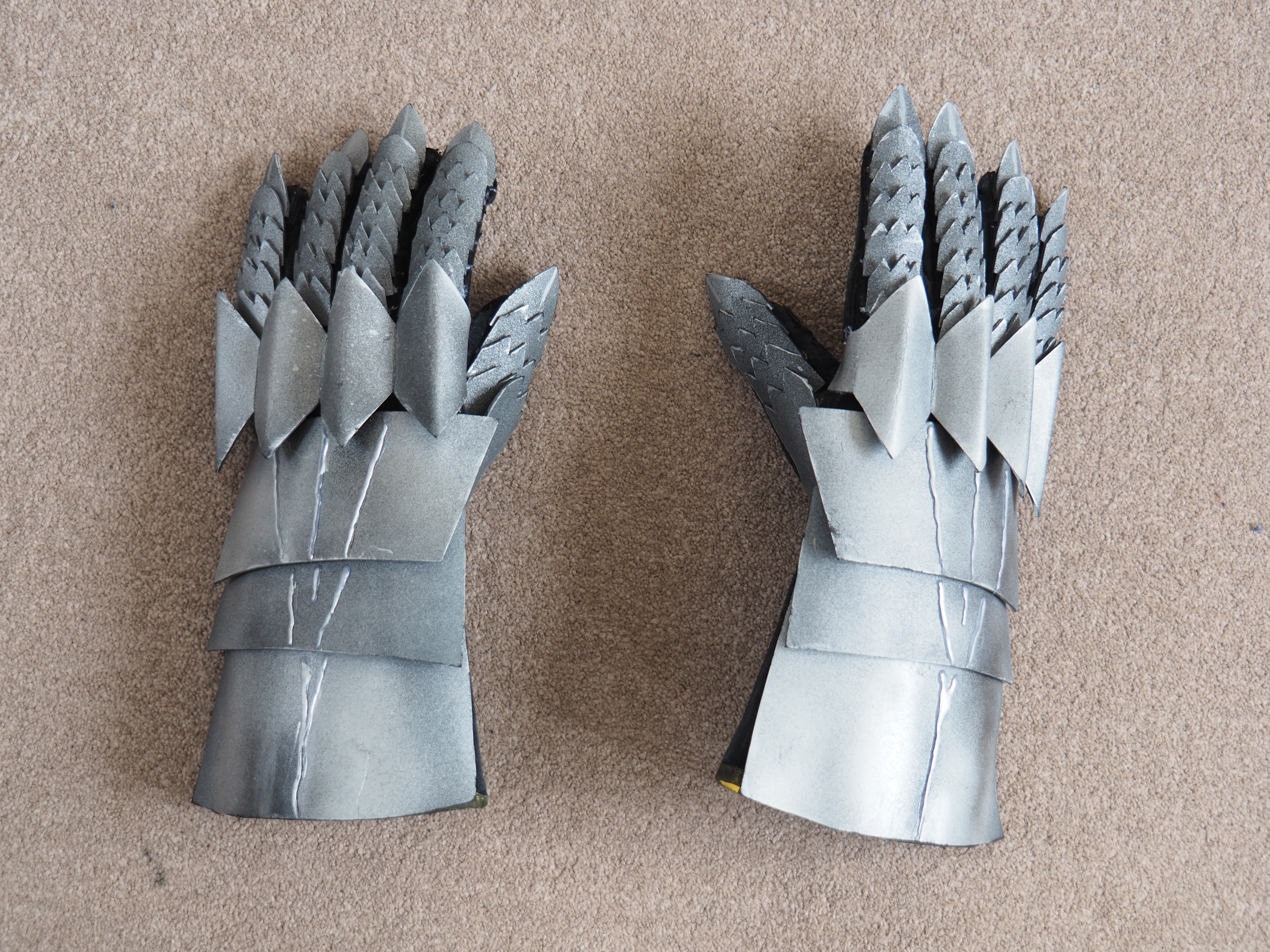 How To Make Nightwing Gauntlets