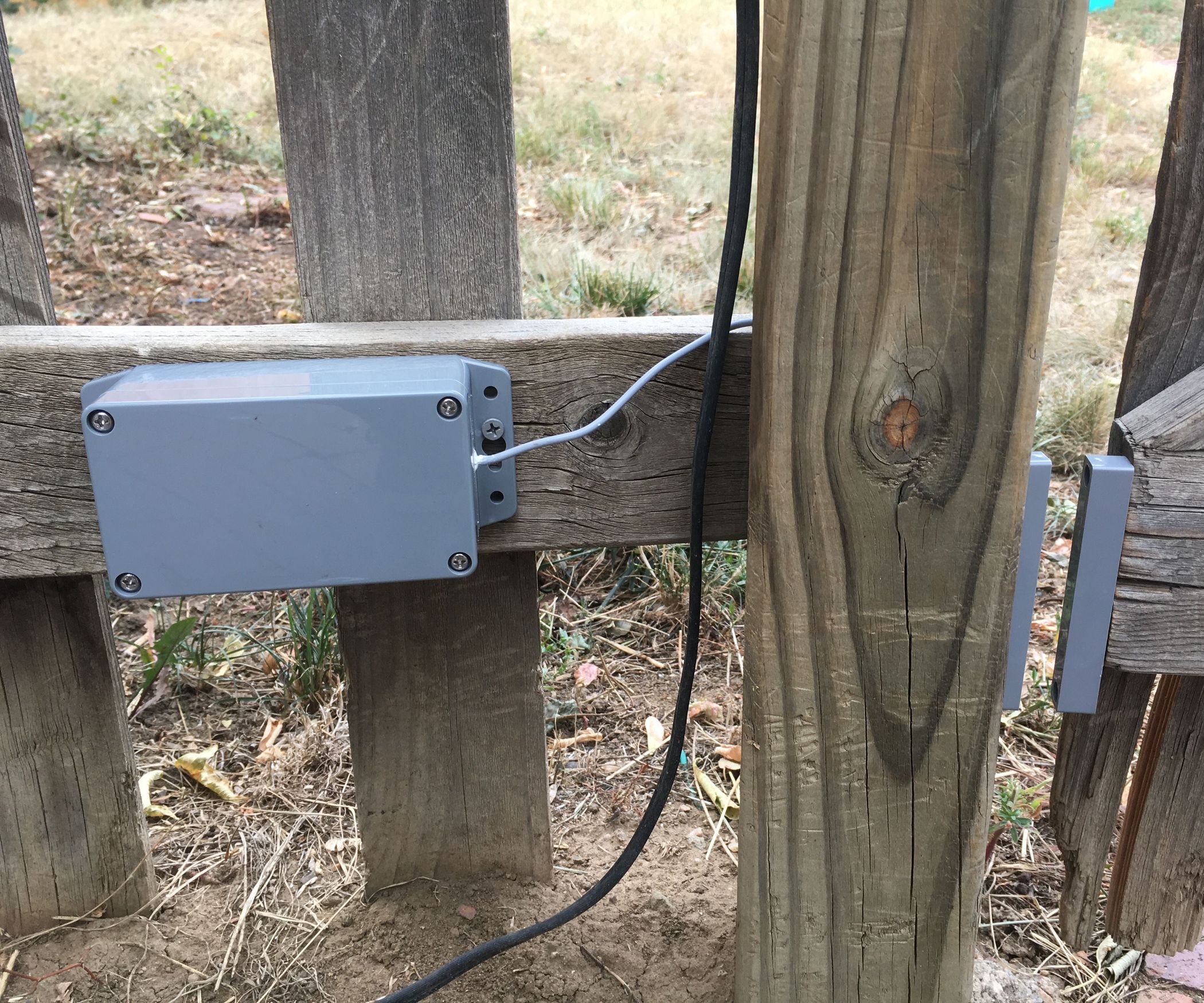 ZWave Exterior Gate Sensor : 4 Steps (with Pictures) - Instructables
