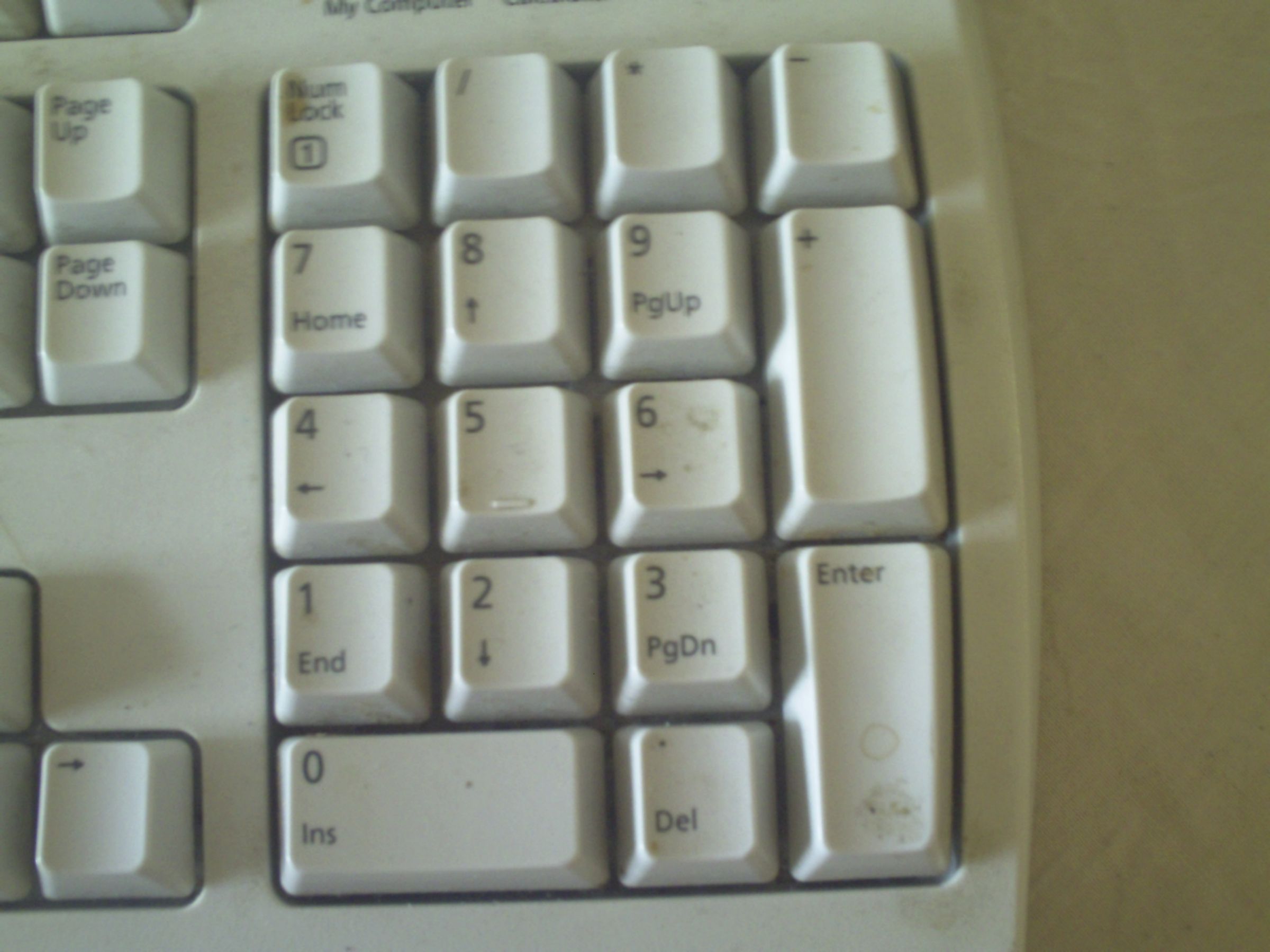 How to Make Your Keyboard Look As Good As New. : 9 Steps - Instructables