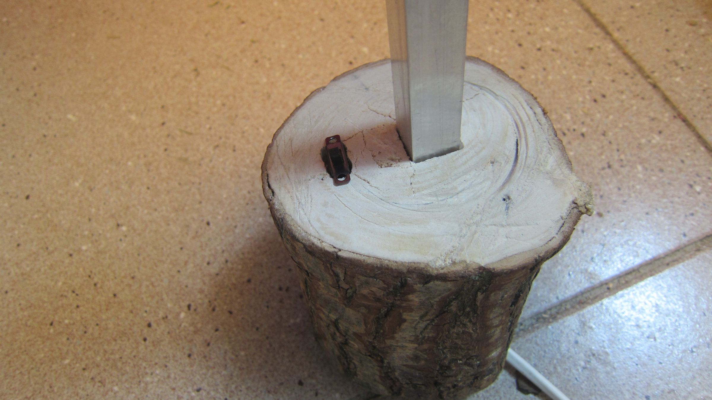 Tree Stump Lamp : 10 Steps (with Pictures) - Instructables