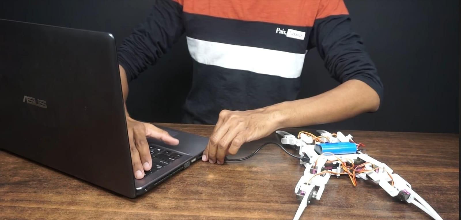 How to Make a WALKING SPIDER ROBOT at Home | 3D Printed Crawling Robot ...