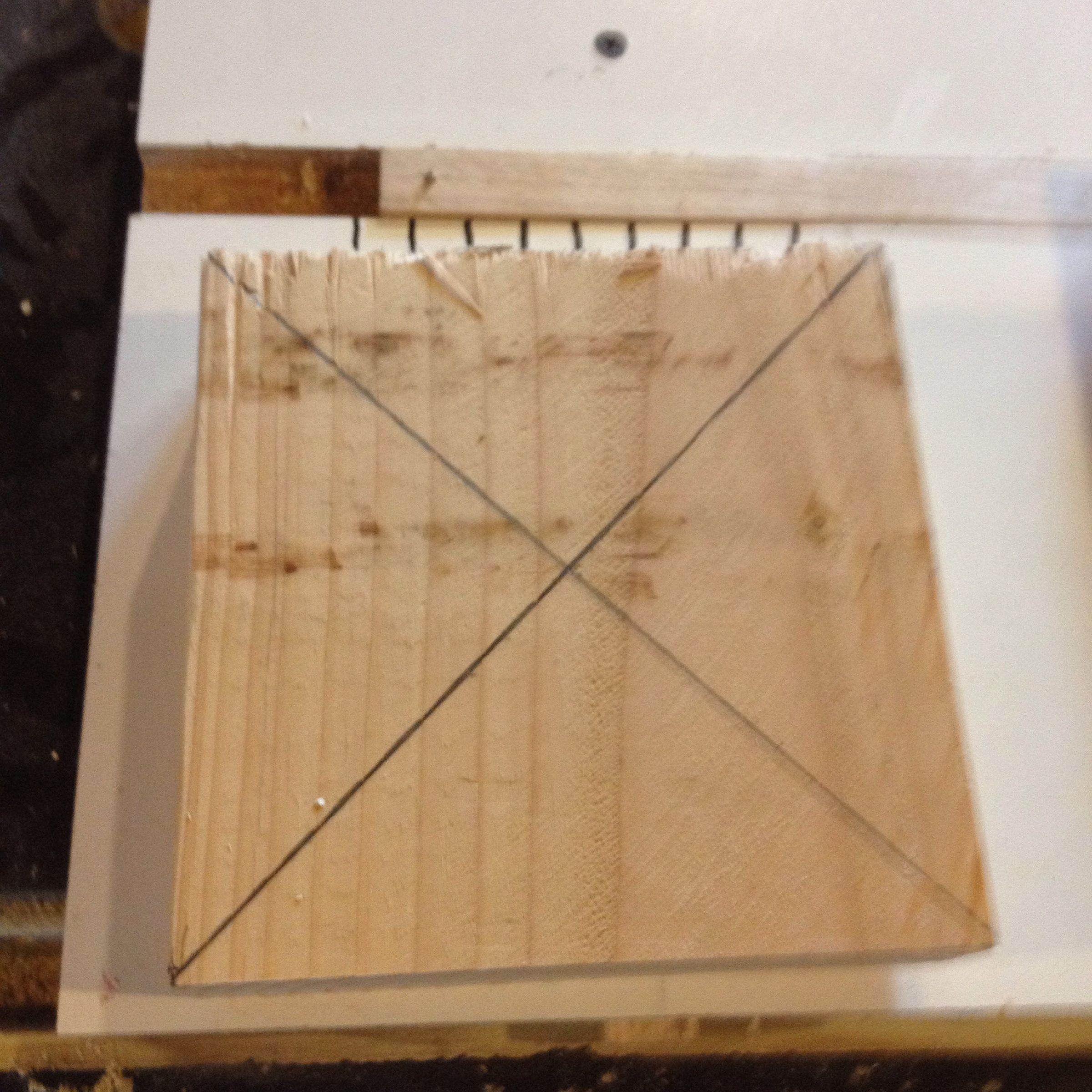 Circle Cutting Jig for Table Saw : 10 Steps (with Pictures) - Instructables