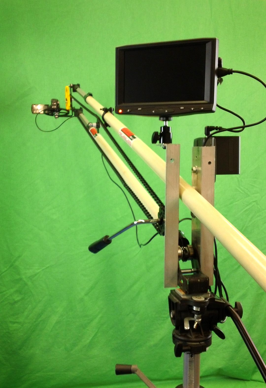 DIY Camera Crane - the Wooster Sherlock 1.0 : 7 Steps - Instructables