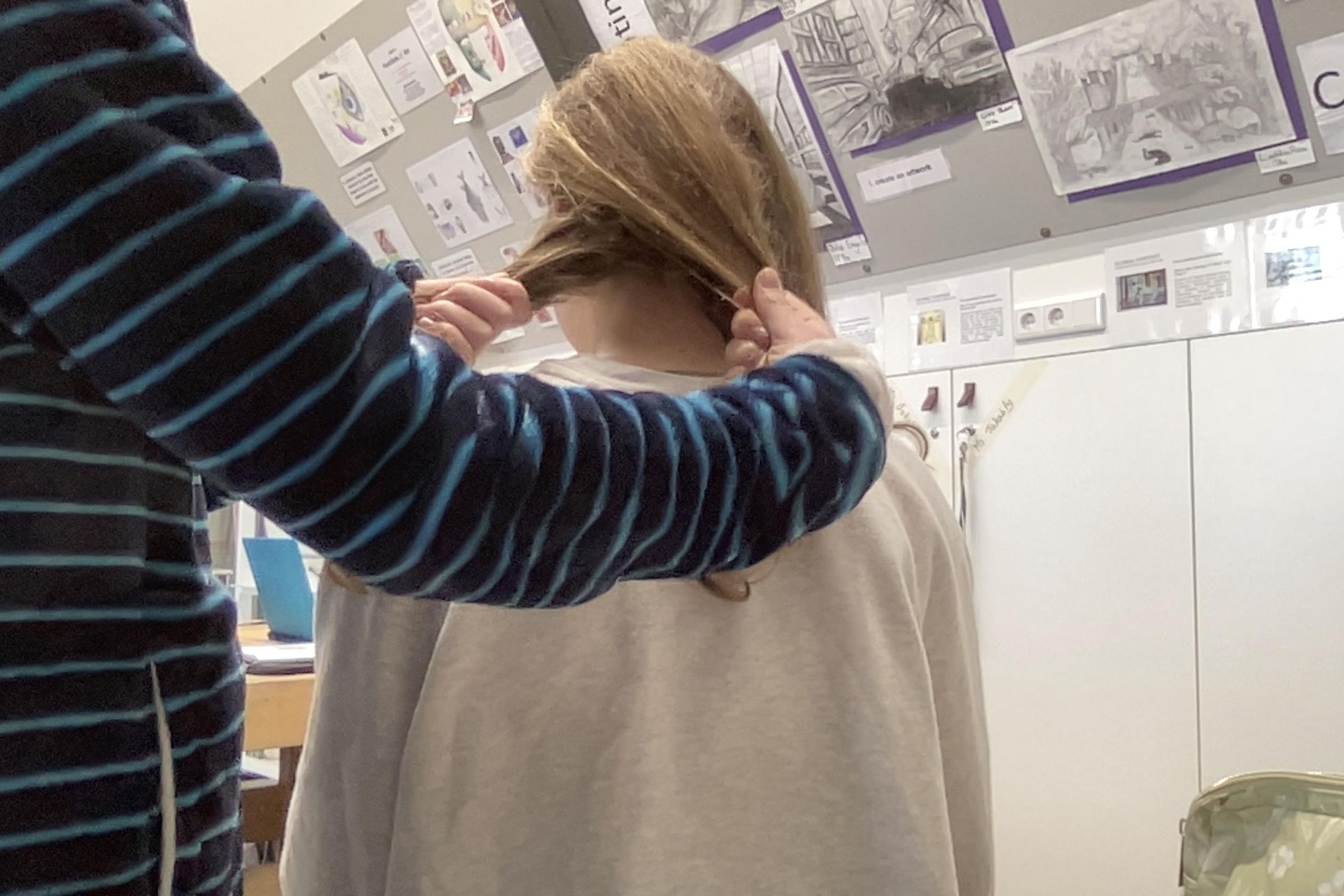 How to Make a Easy Braid for Beginners : 8 Steps - Instructables