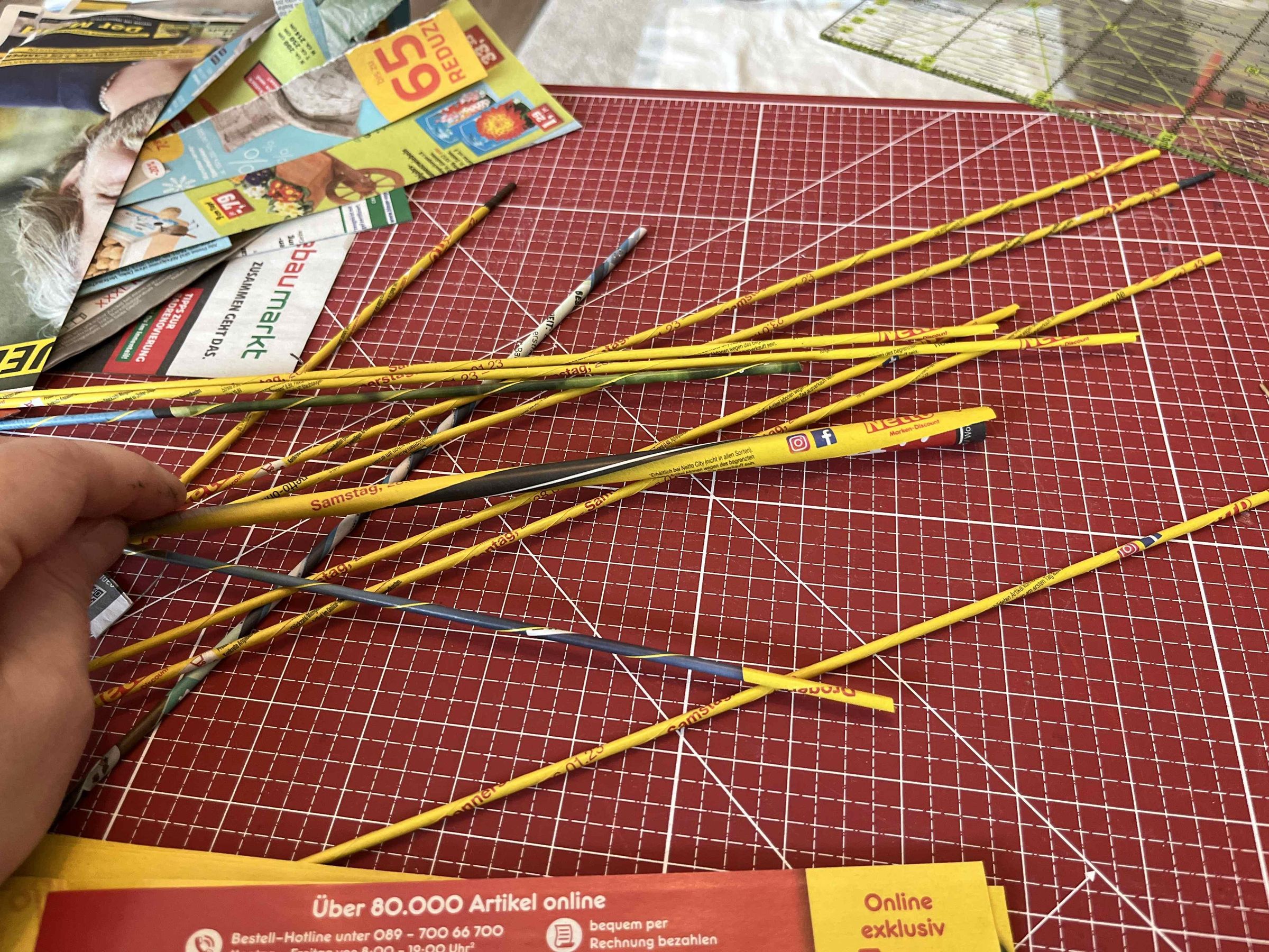 Woven Basket Made From Newspaper : 13 Steps (with Pictures) - Instructables