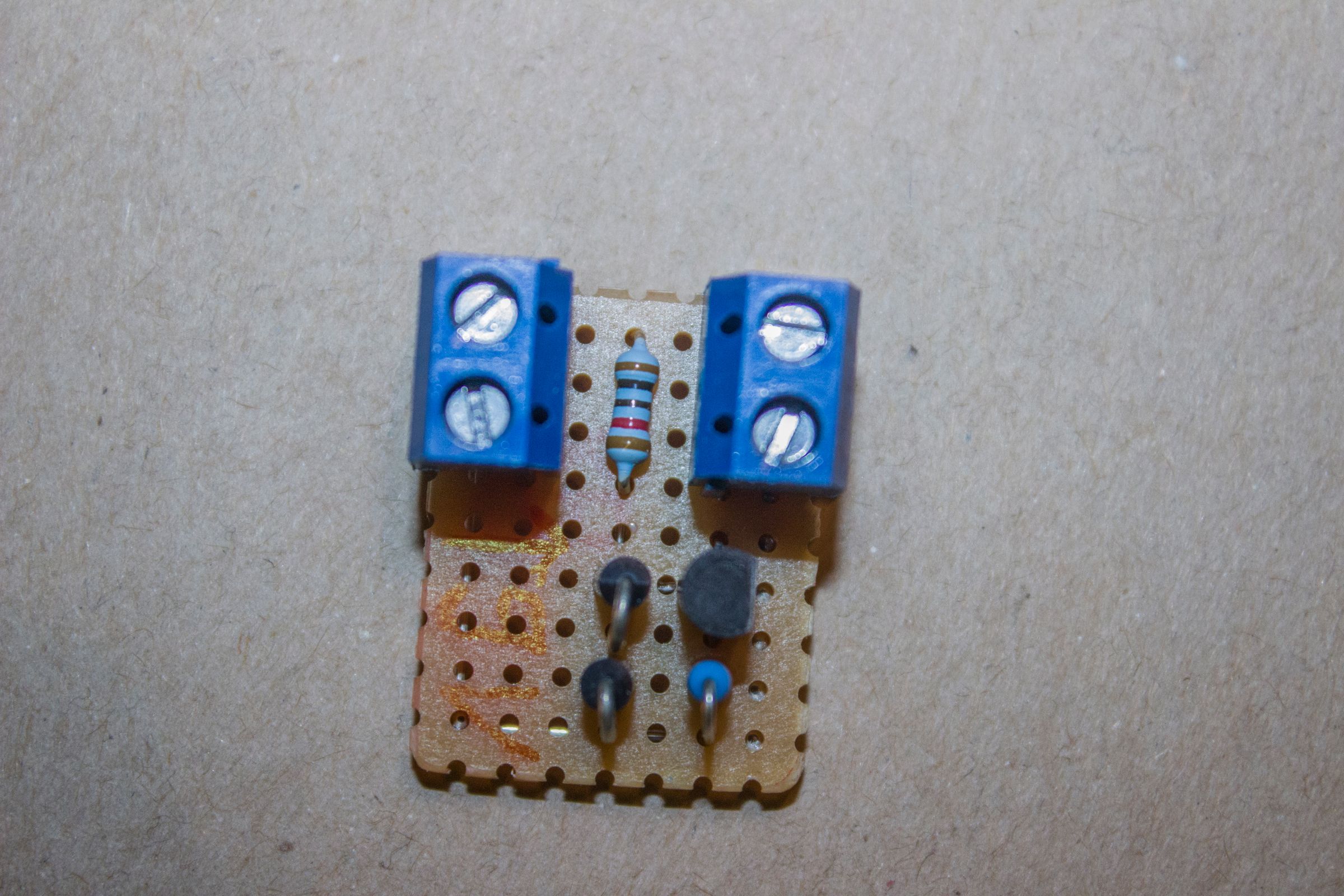 Simple Led Driver/Constant-current Source 20 MA : 3 Steps - Instructables