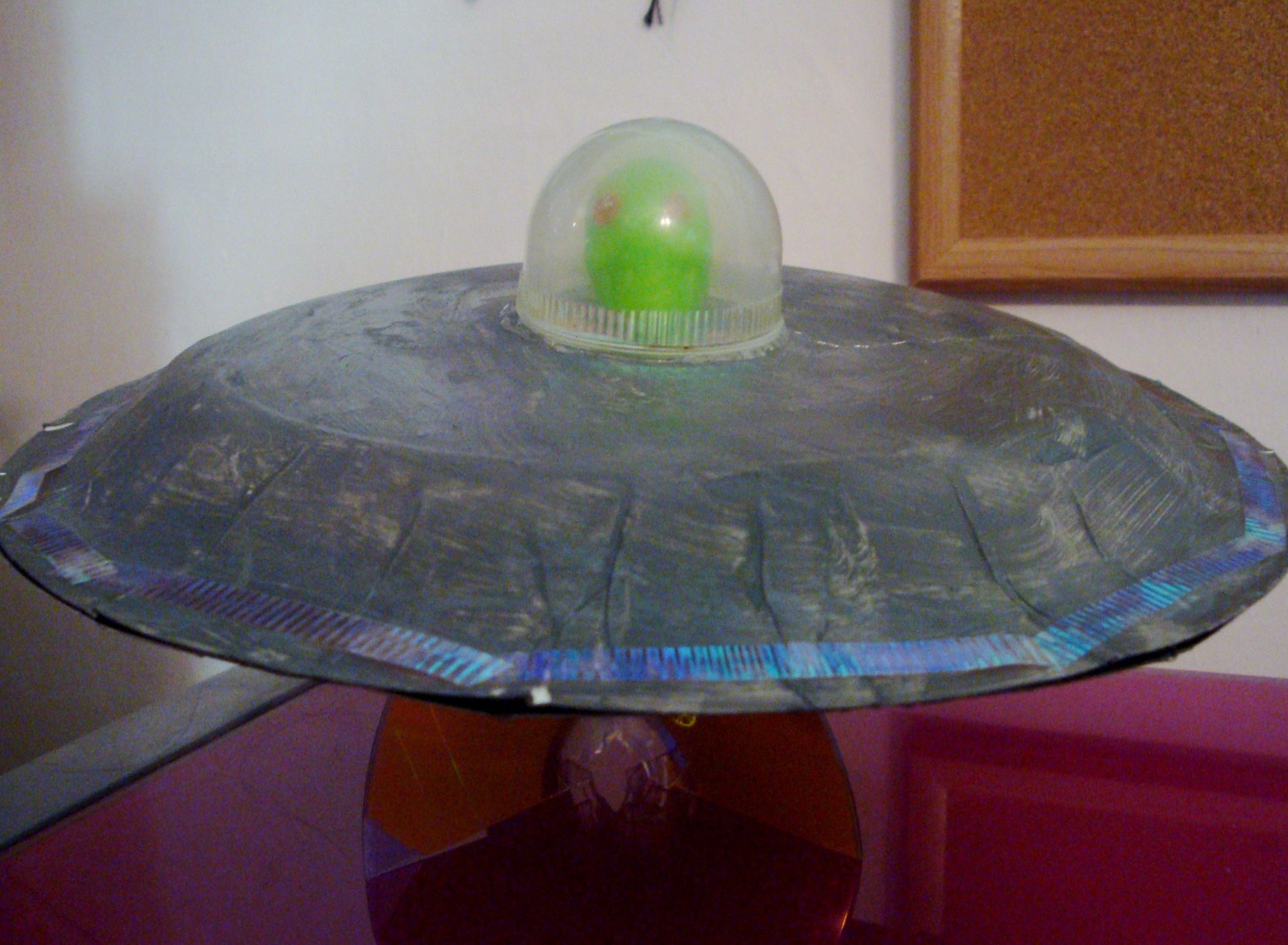 Ufo Alien Gift Box : 7 Steps - Instructables