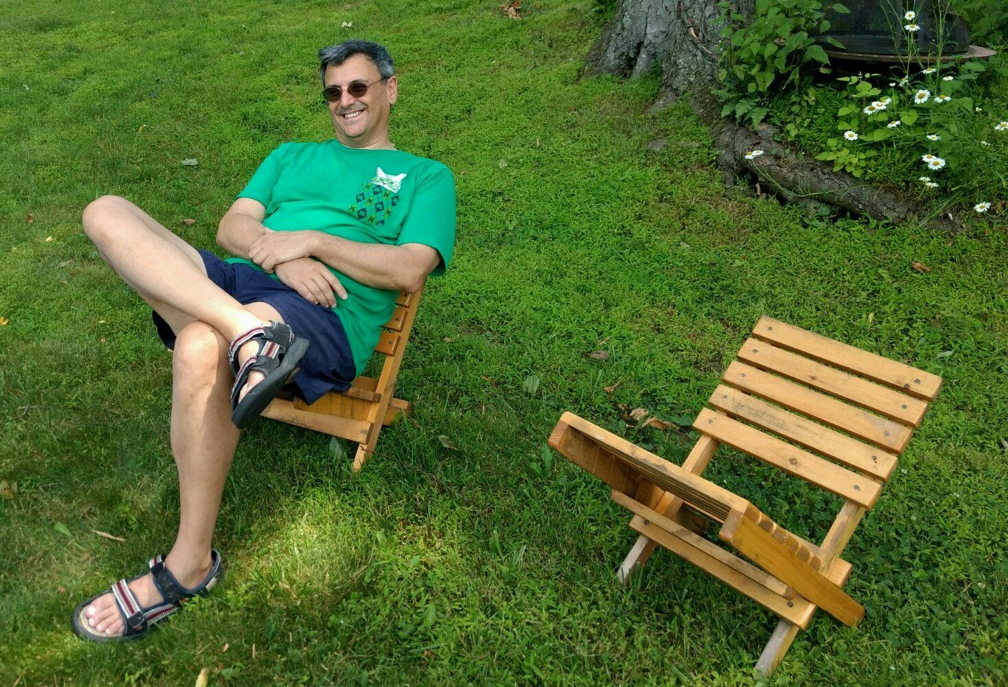 The Becket Chair: Folding Wood Beach Chair Under $6 in Under an Half ...