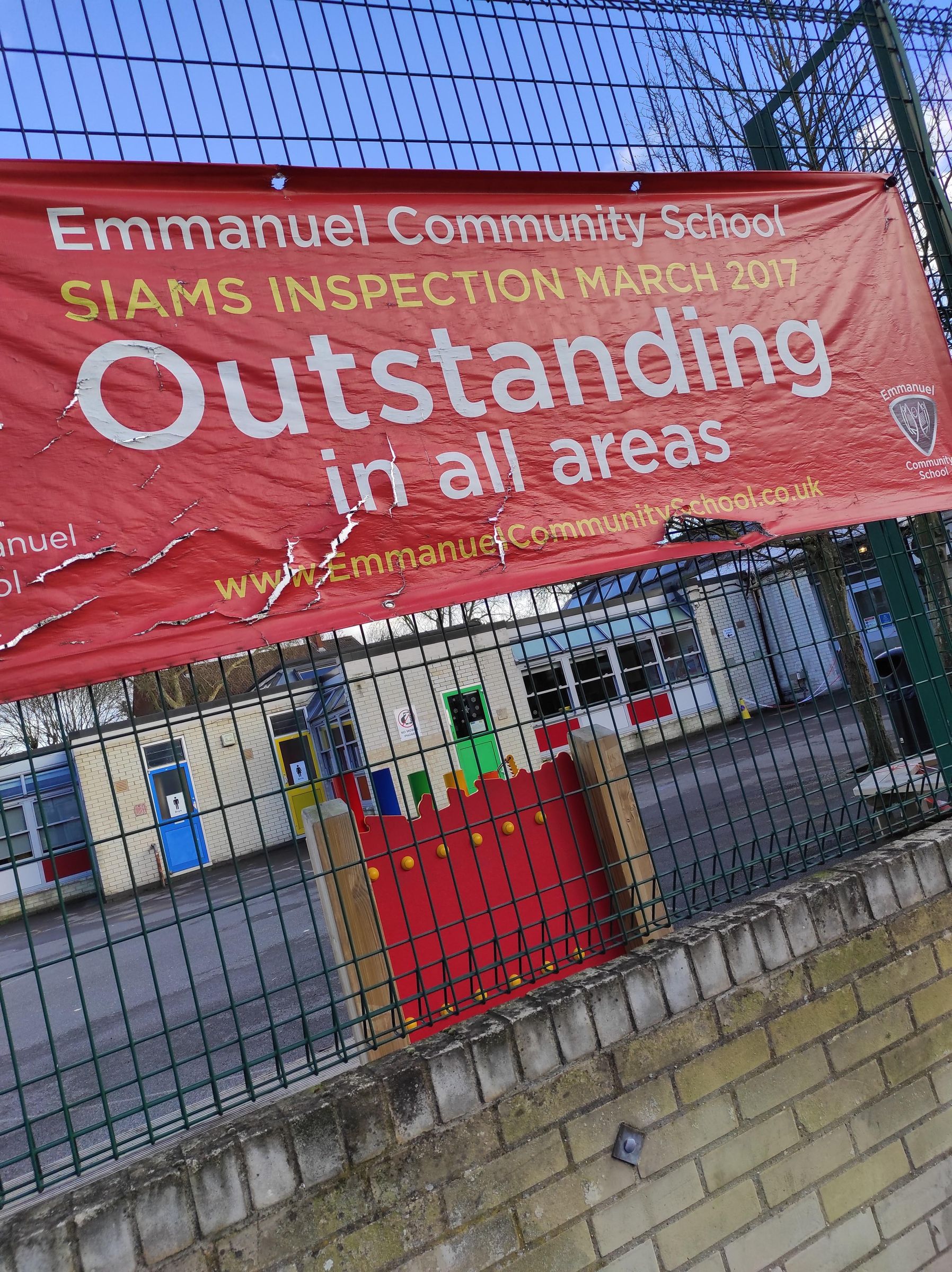 Recycled Plastic Cycling Rucksack : 12 Steps (with Pictures ...