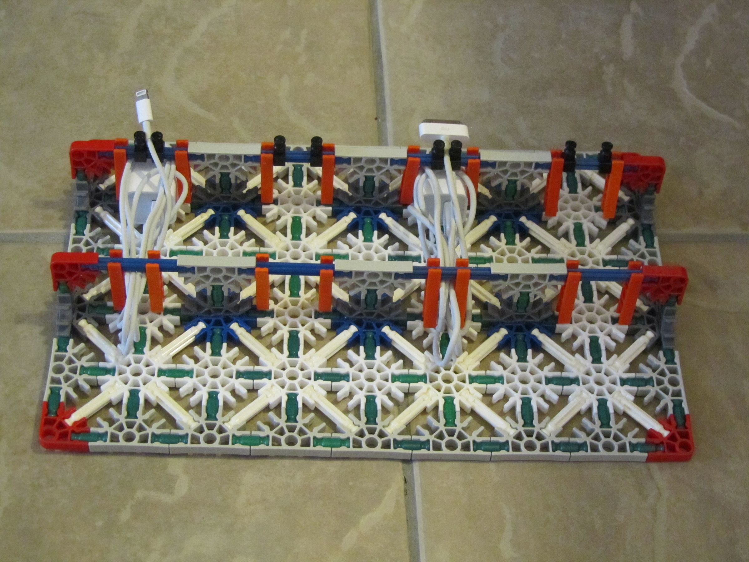 K'nex IPhone Cord Rack : 7 Steps - Instructables
