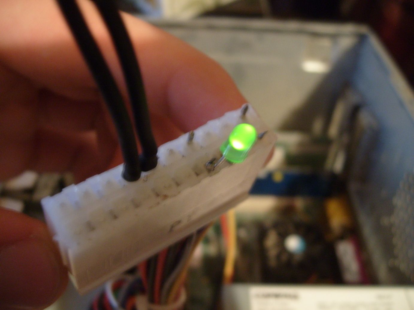 Simple Computer Power Supply Tester : 5 Steps - Instructables