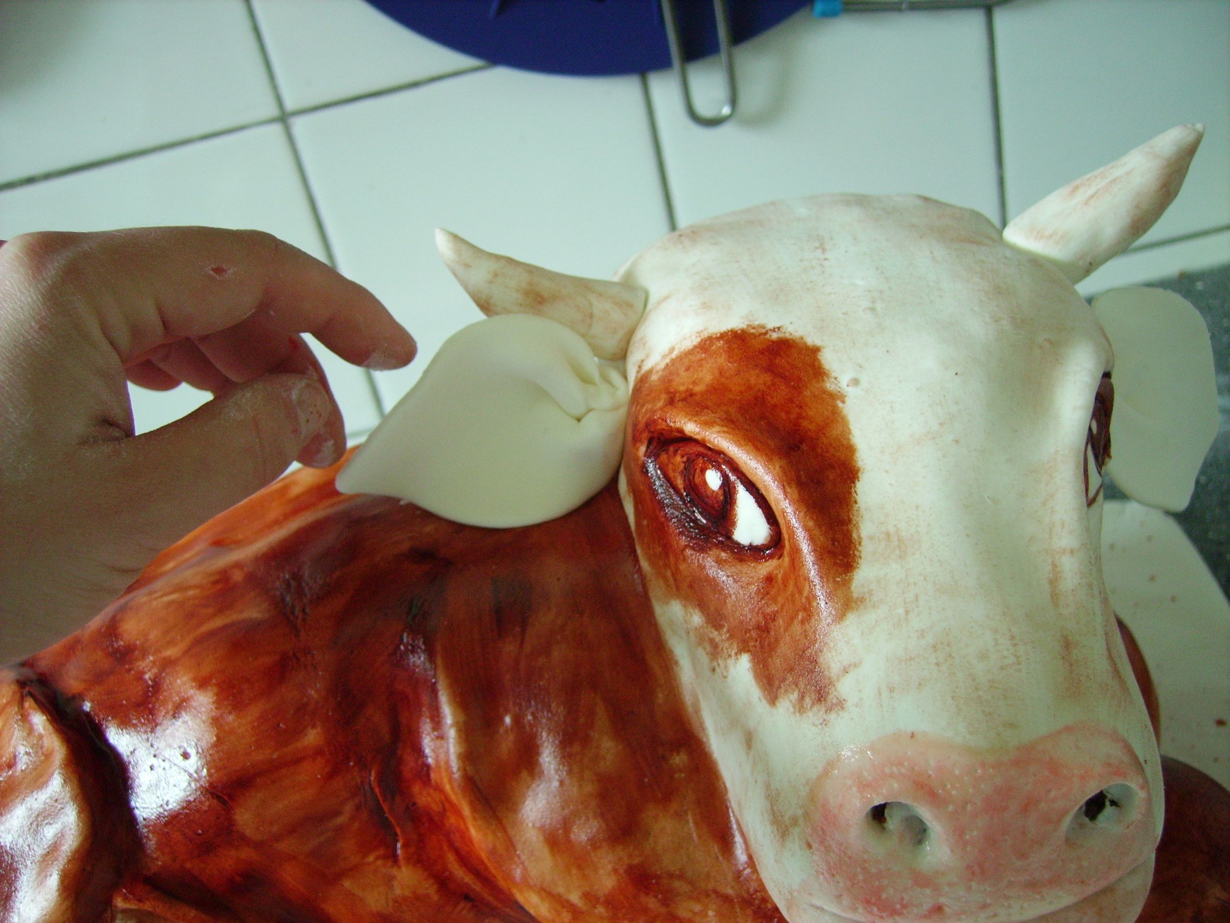 Cow Cake Step by Step : 9 Steps (with Pictures) - Instructables