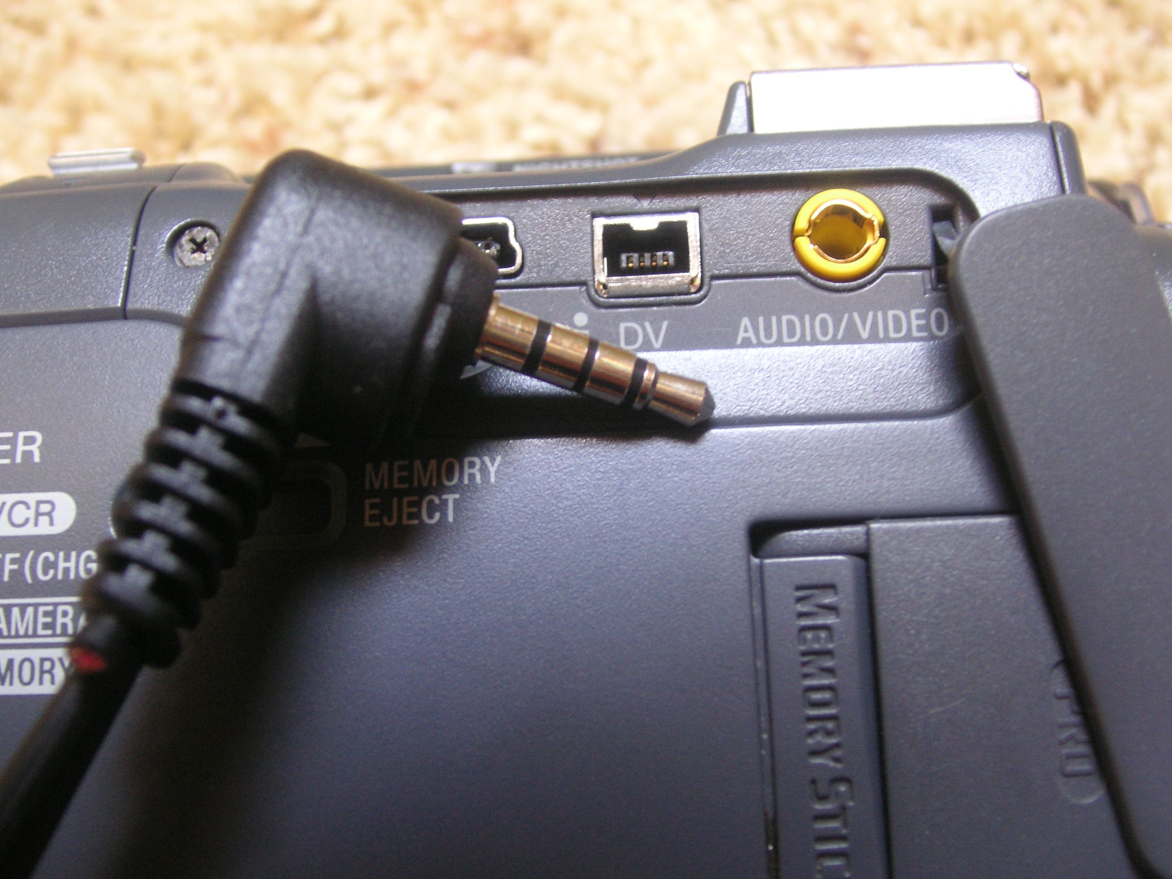 Capture Composite Video With a Video Camera : 6 Steps - Instructables