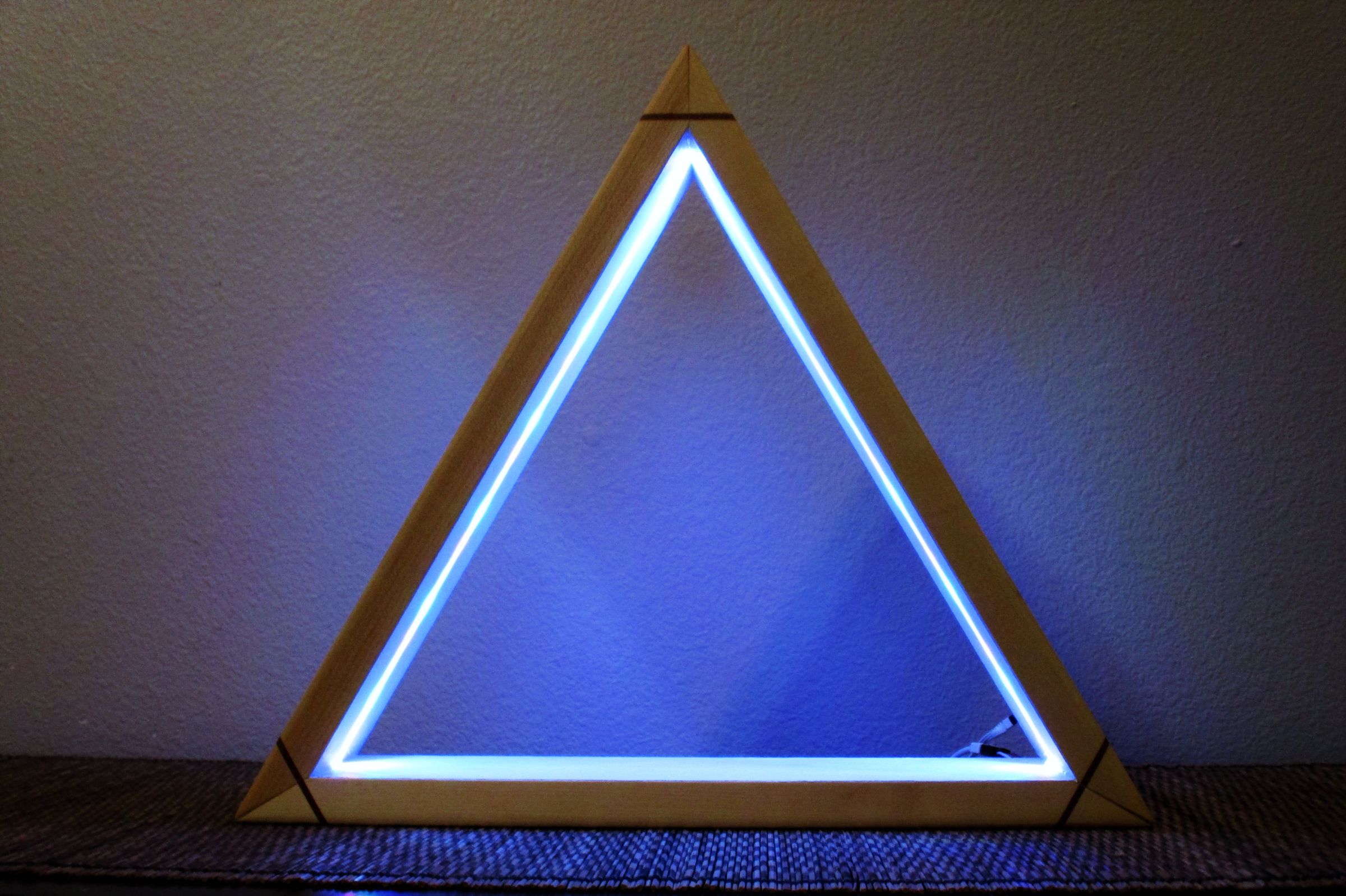 DIY LED Light - Modern Desktop Mood Lamp With Remote : 8 Steps (with ...
