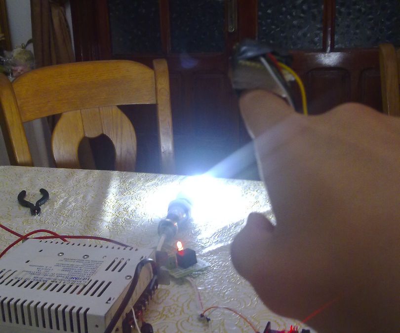 Automate Your Home by Your Finger's Movements : 6 Steps - Instructables