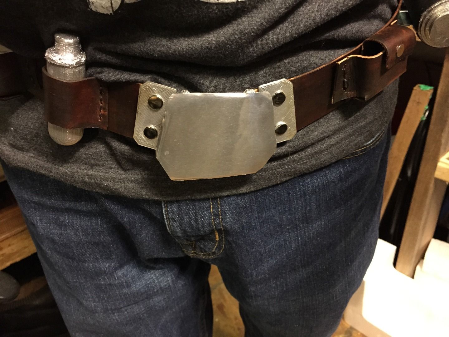 Han Solo Gun Belt : 24 Steps - Instructables