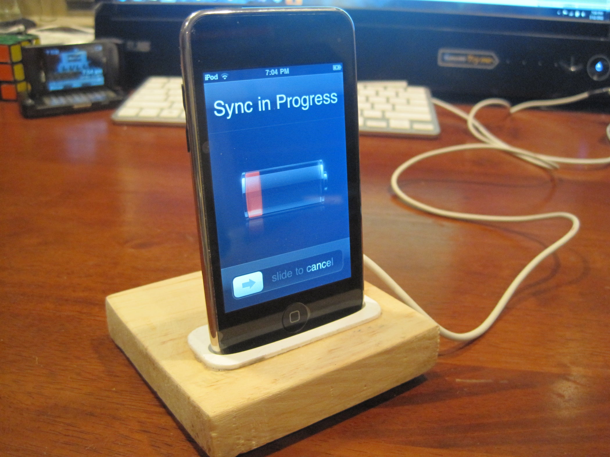 IPhone/iPod Dock! - Instructables