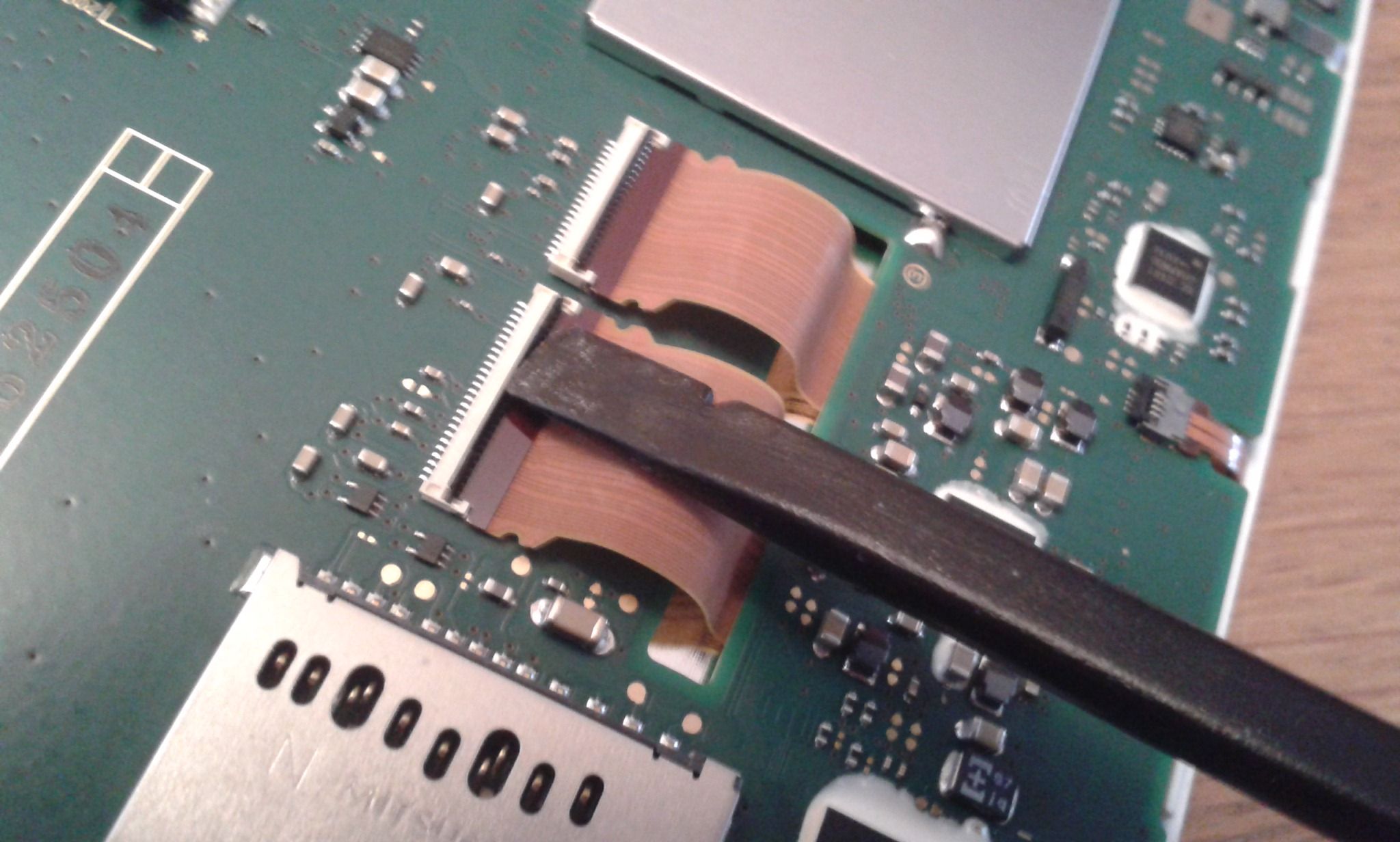 2DS Screen Repair : 11 Steps (with Pictures) - Instructables