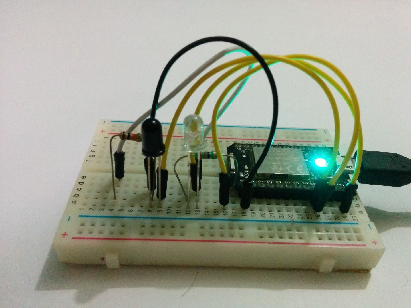 Particle Core / Photon - Proximity Sensor : 4 Steps (with Pictures) - Instructables