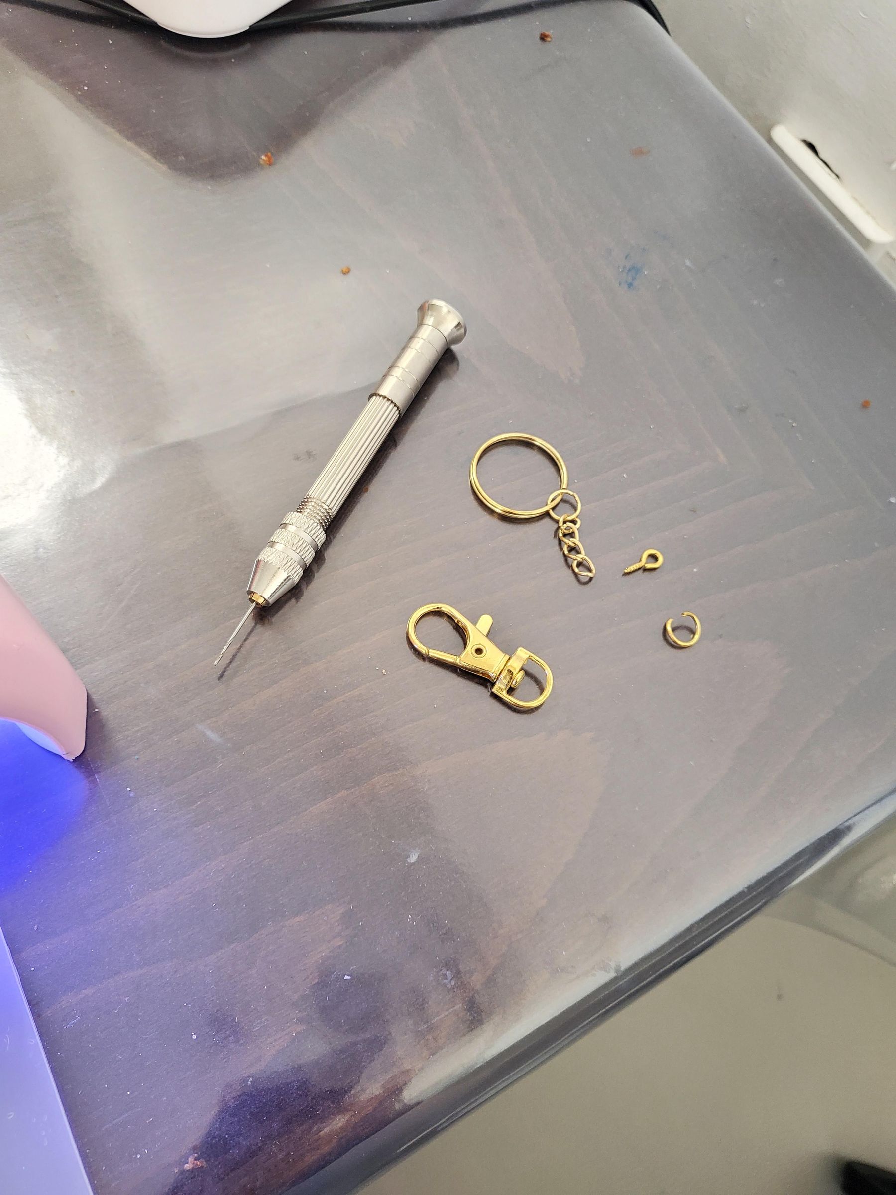 UV Resin Rainbow Keychain : 5 Steps (with Pictures) - Instructables